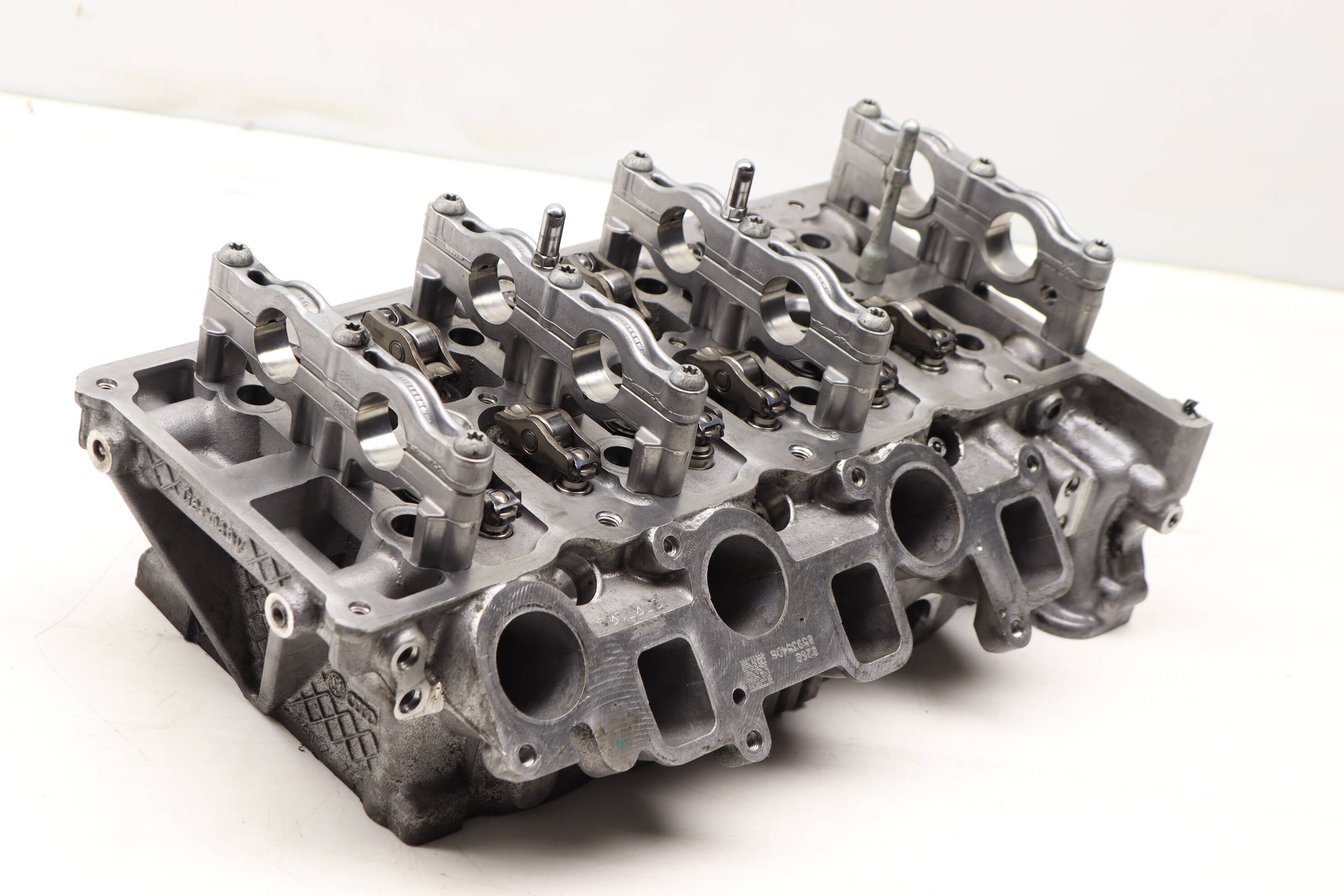 Audi Right Engine Valve / Cylinder Head Cover 059103470AS