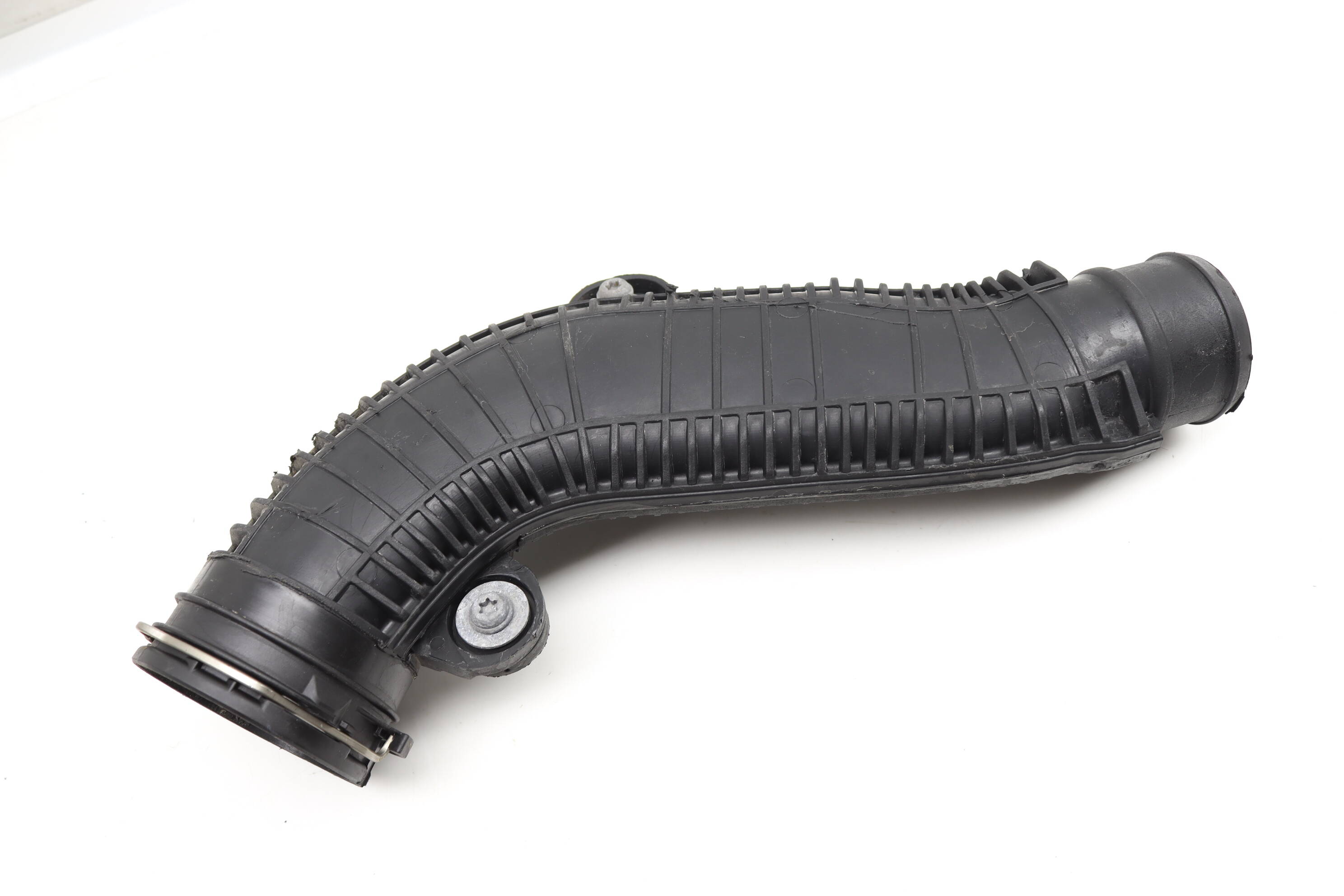 VW Turbo Intercooler Pipe / Tube 1K0145840R