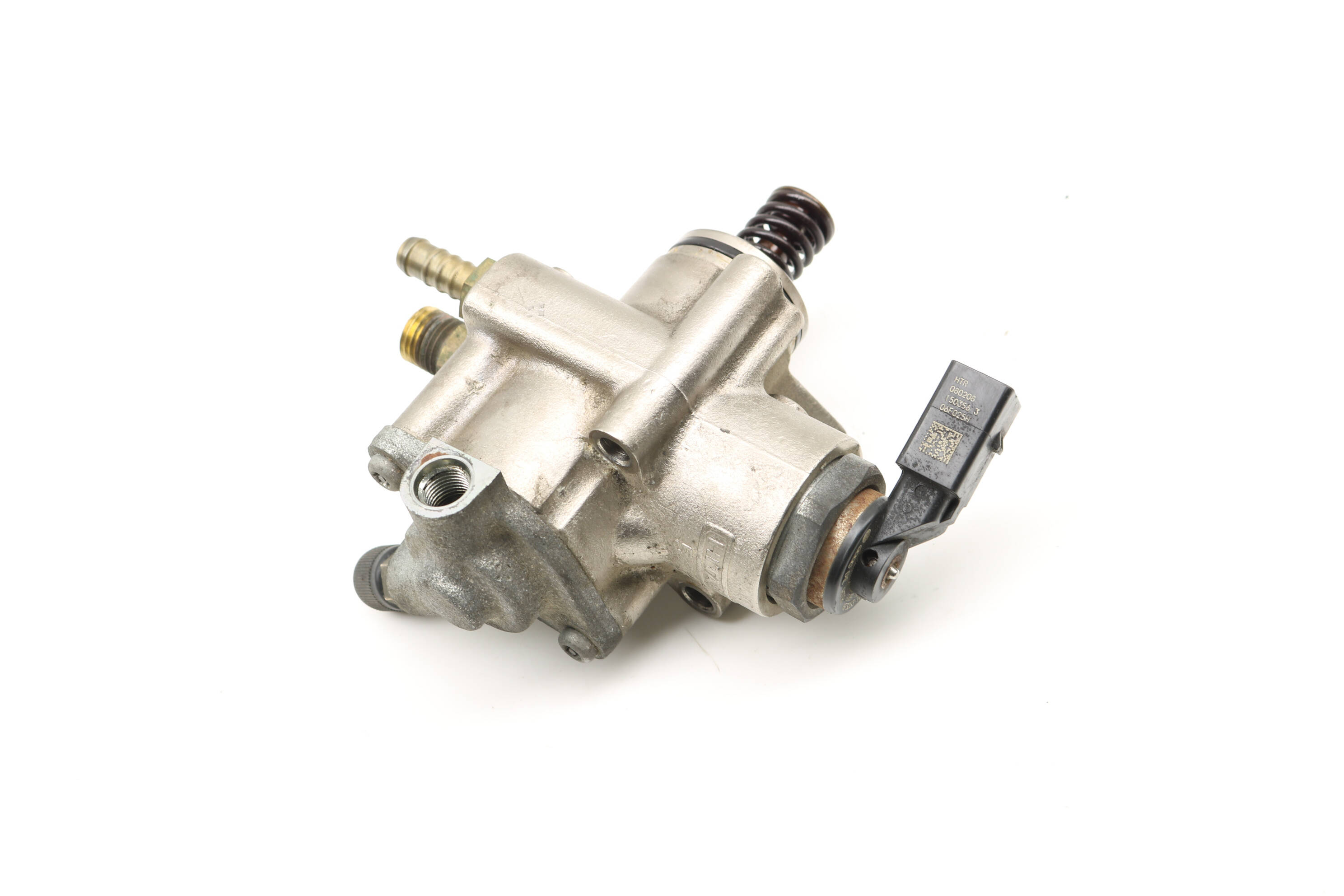 HIGH PRESSURE FUEL PUMP / HPFP - AUDI A3 A4 TT TTS VW EOS GOLF GTI