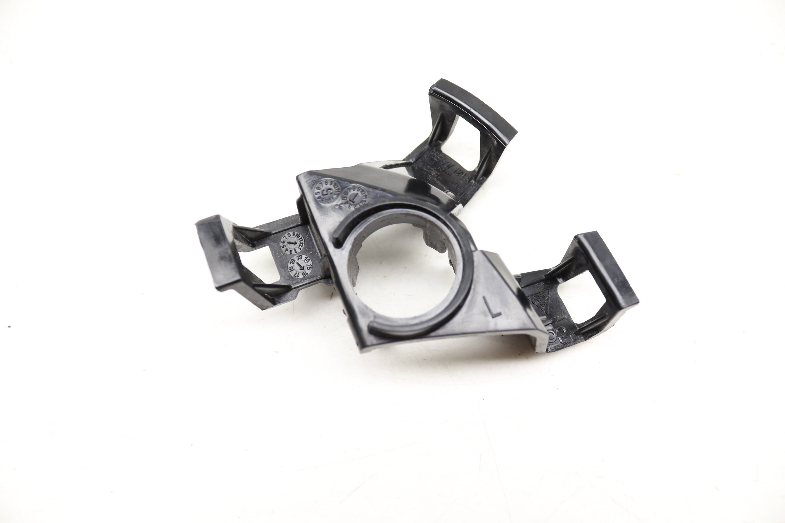 Porsche Bumper Park Assist Sensor Mount / Bracket (Inner) (Macan)