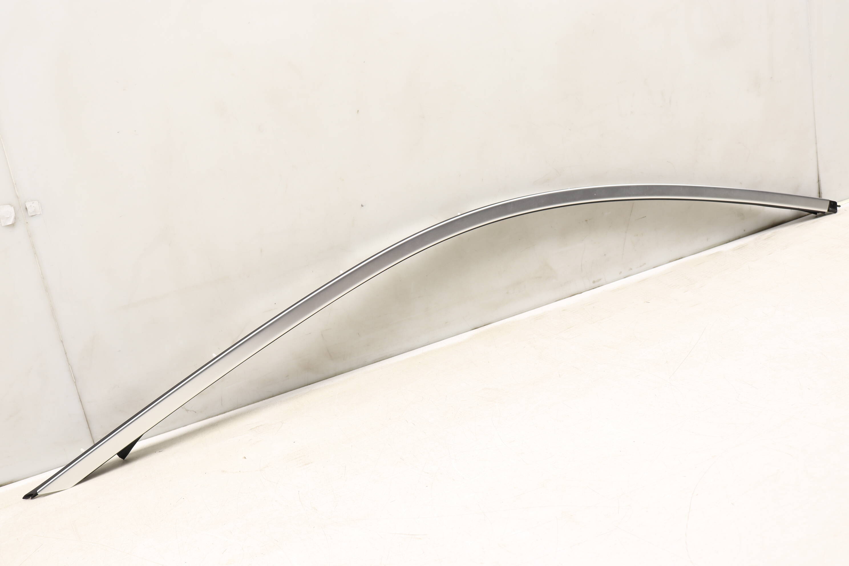 BMW Left Roof Rack / Rail 51137341749