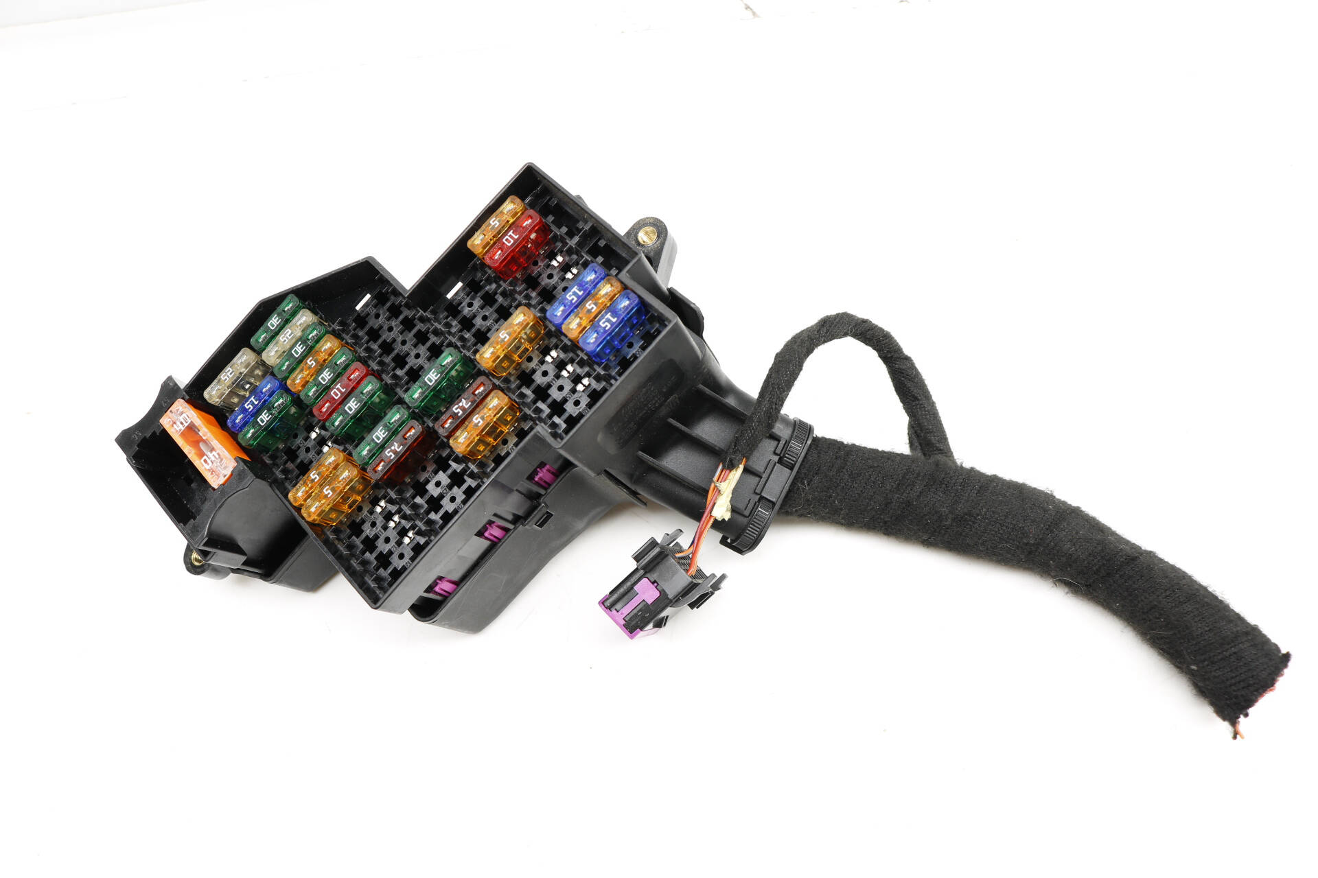 WolfAutoParts.com - FUSE BOX COVER - VW TOUAREG - 7P0937132