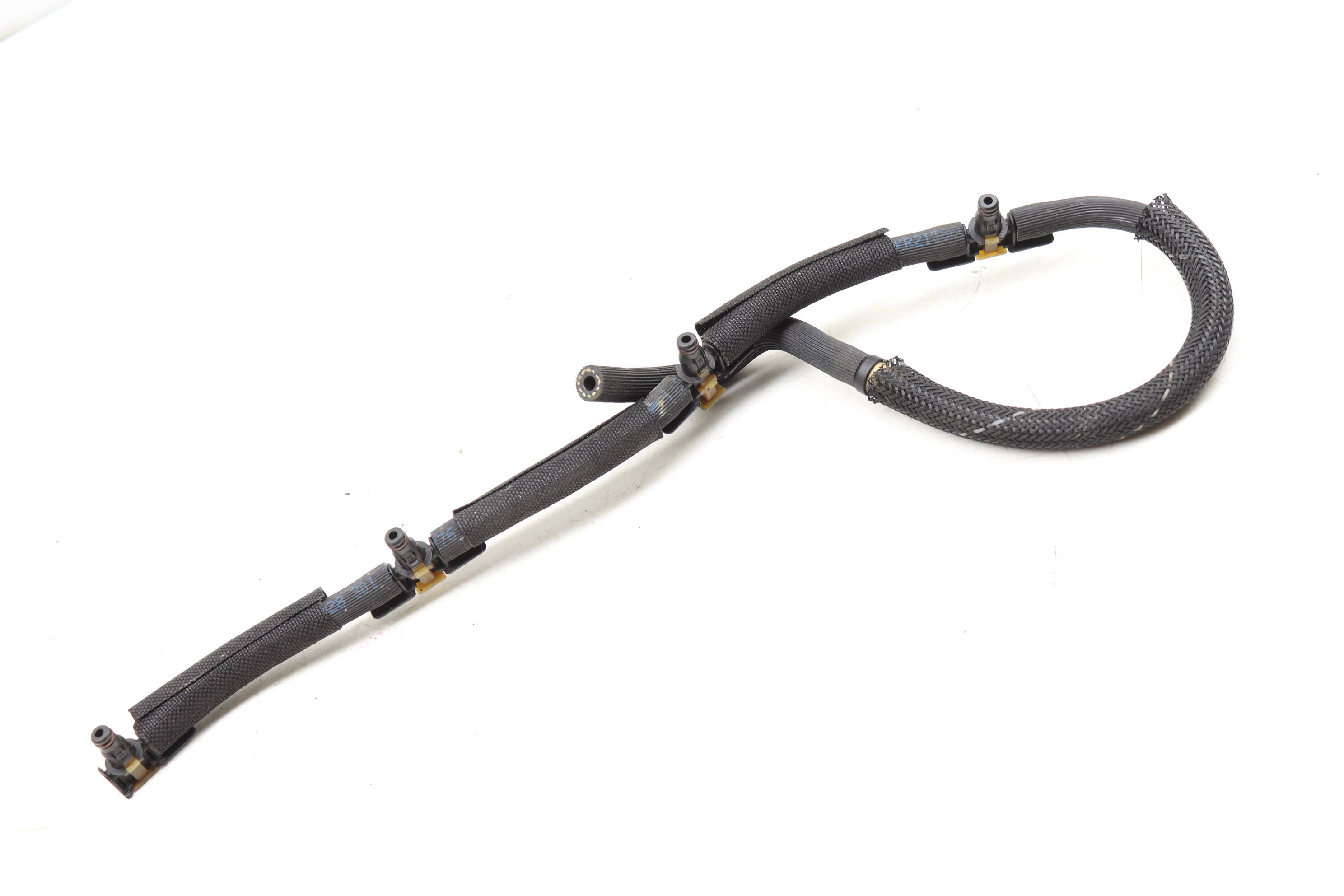 FUEL RAIL RETURN LINE - AUDI Q3 VW PASSAT - 03L130235AD