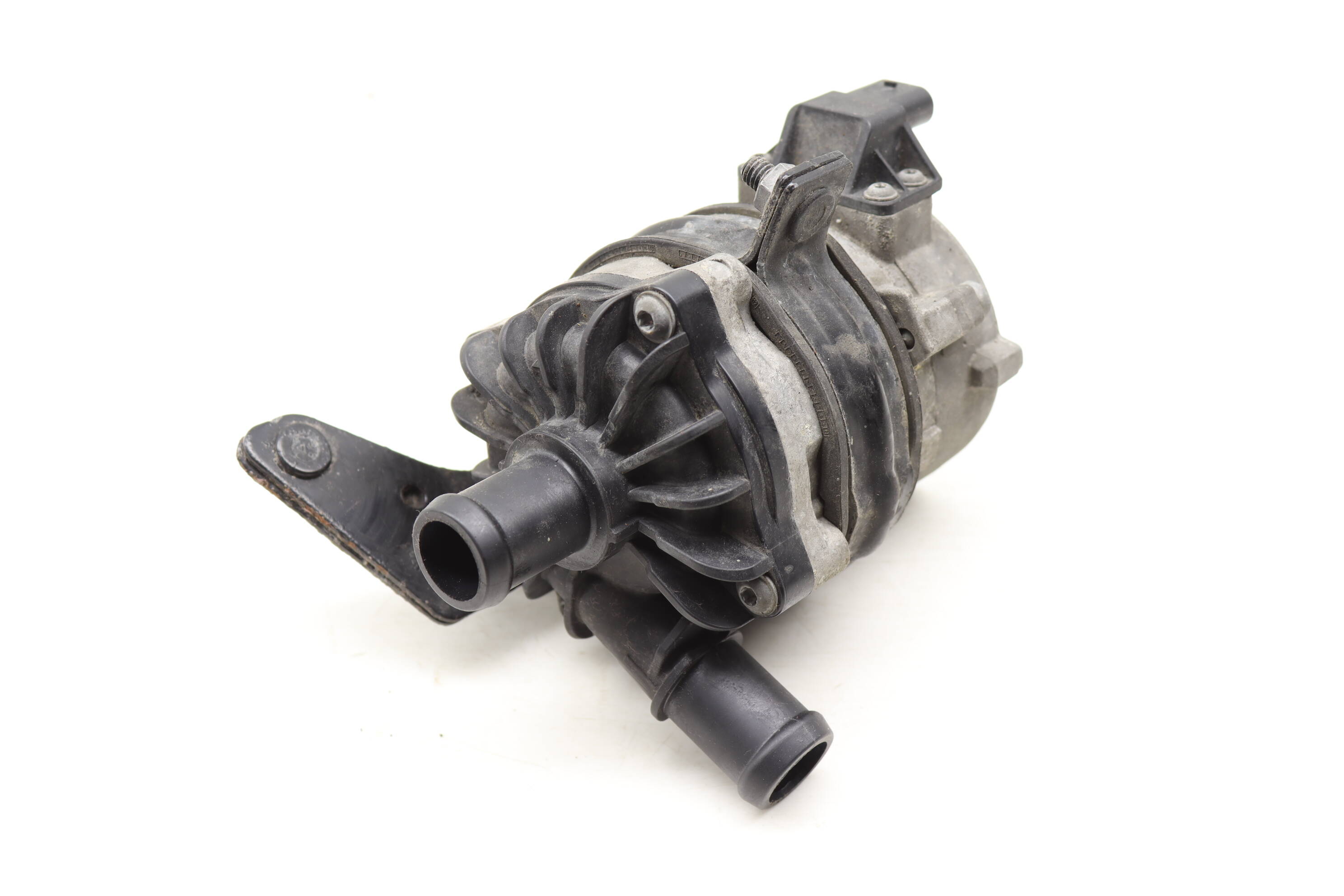 Audi Coolant / Water Pump (A5 Quattro, Q7, S5, S4, A5) 8K0965567