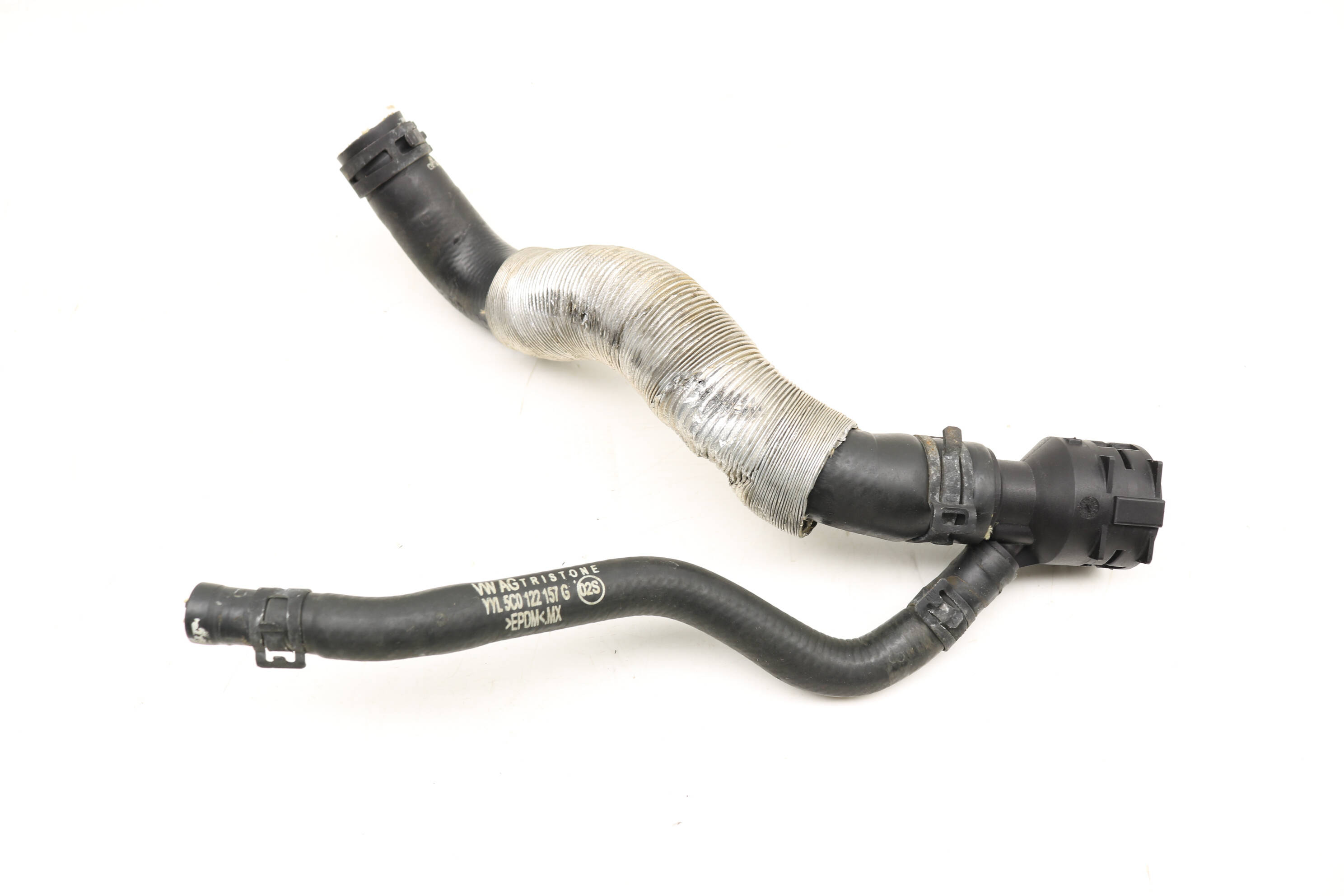 VW Heater Core Coolant Pipe / Tube Set (Passat, Beetle) 561819857