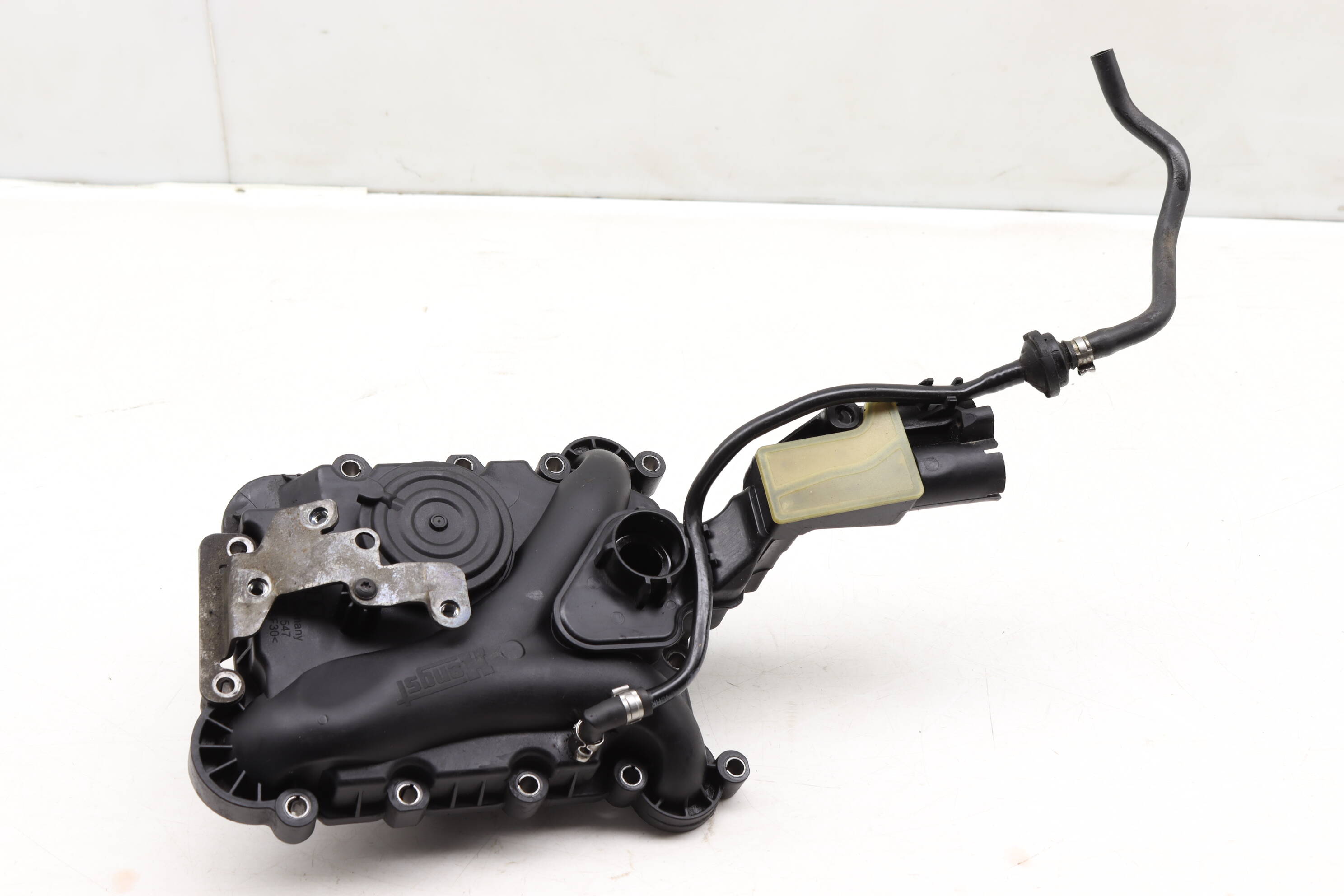 Audi Engine Oil Separator / Pcv Valve 06E103547