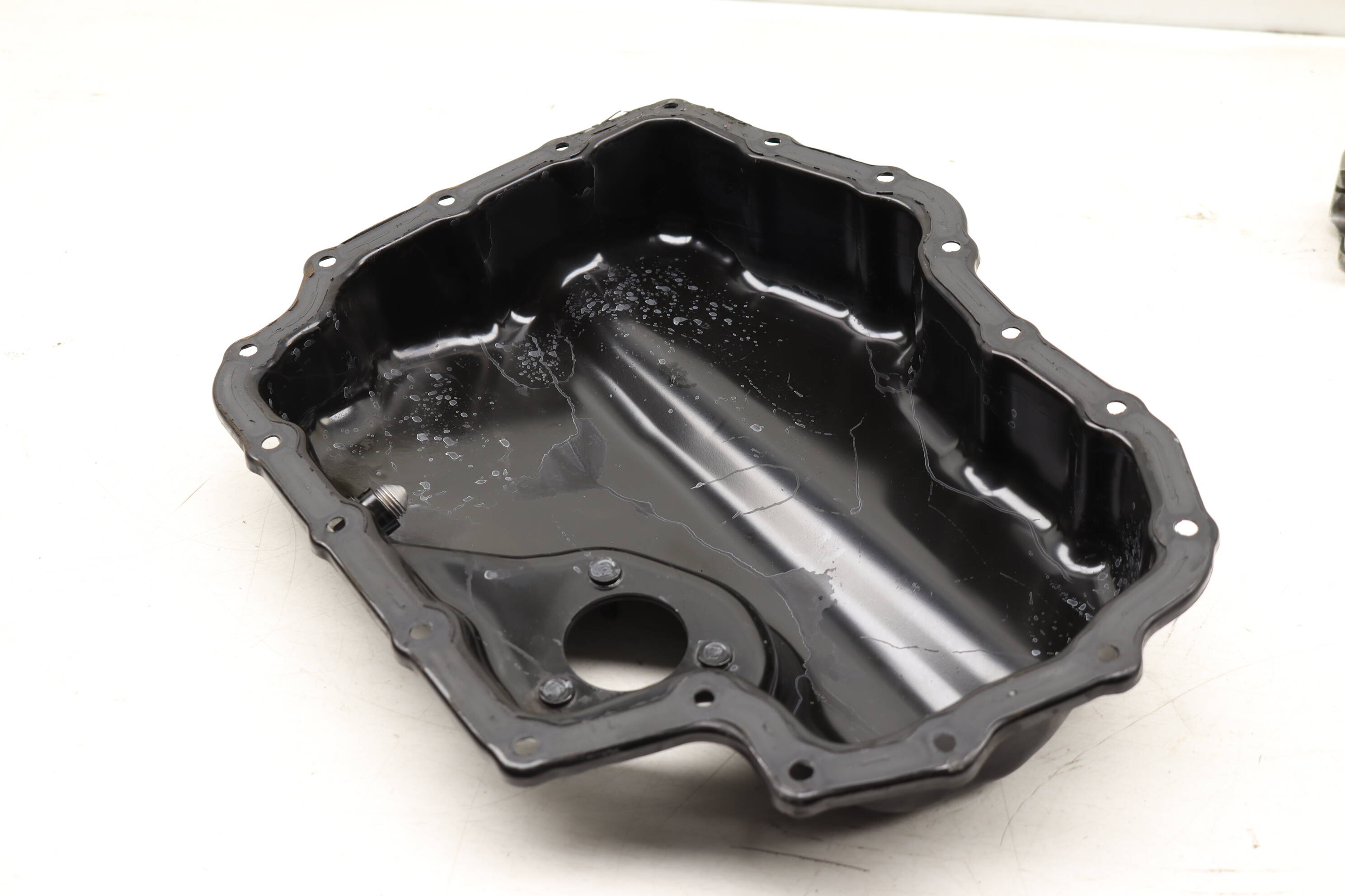 VW Engine Oil Pan / Sump (Taos) 05E103600
