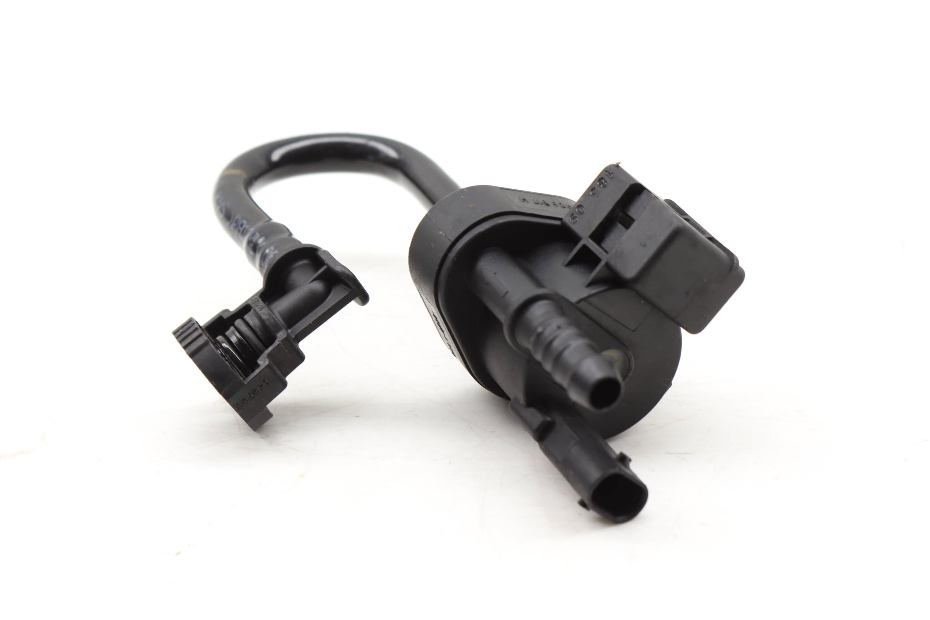 Audi Purge Valve W/ Connecting Tube 06E133781A