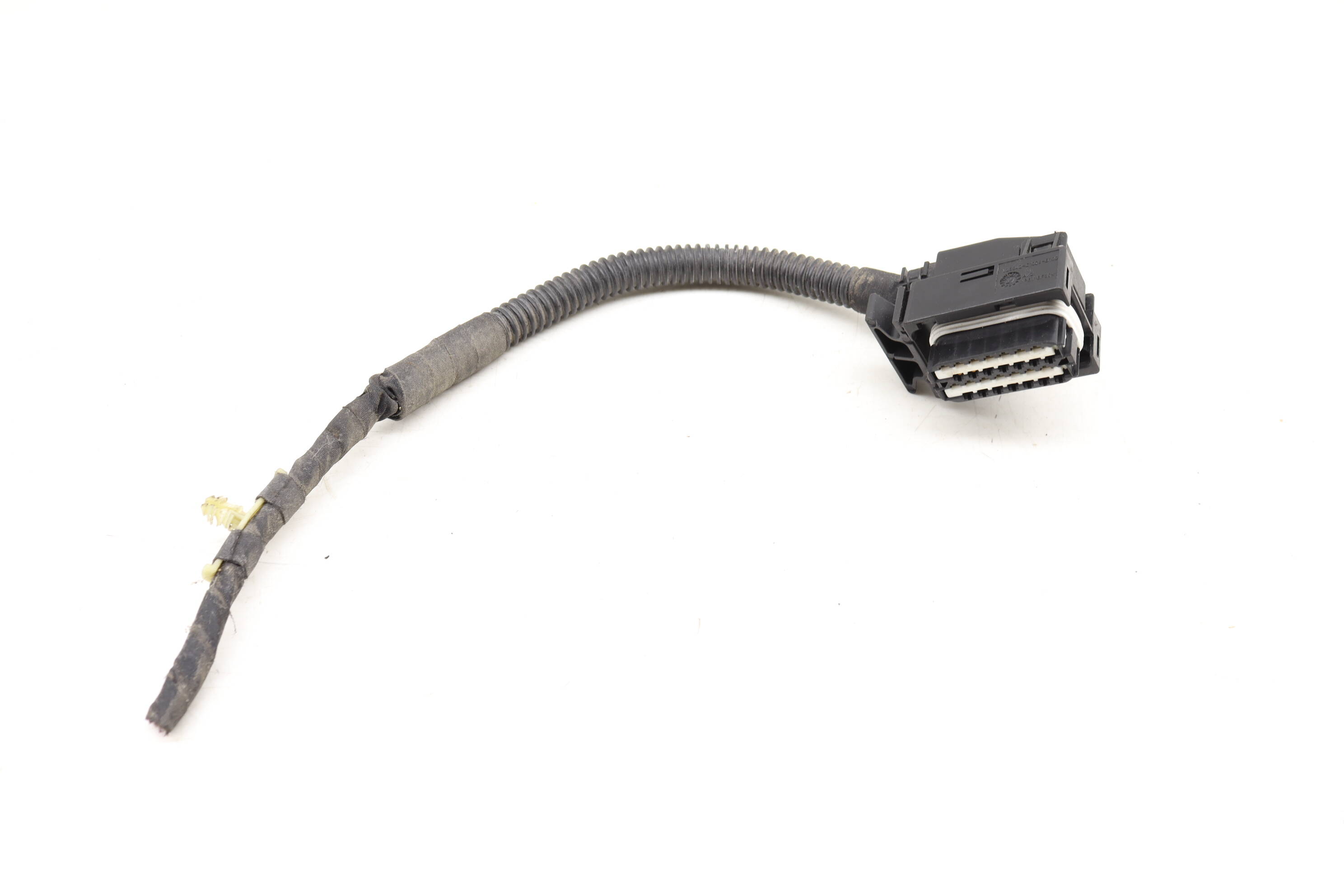 Audi Ecu / Engine Module Wiring Connector Pigtail (28-Pin)