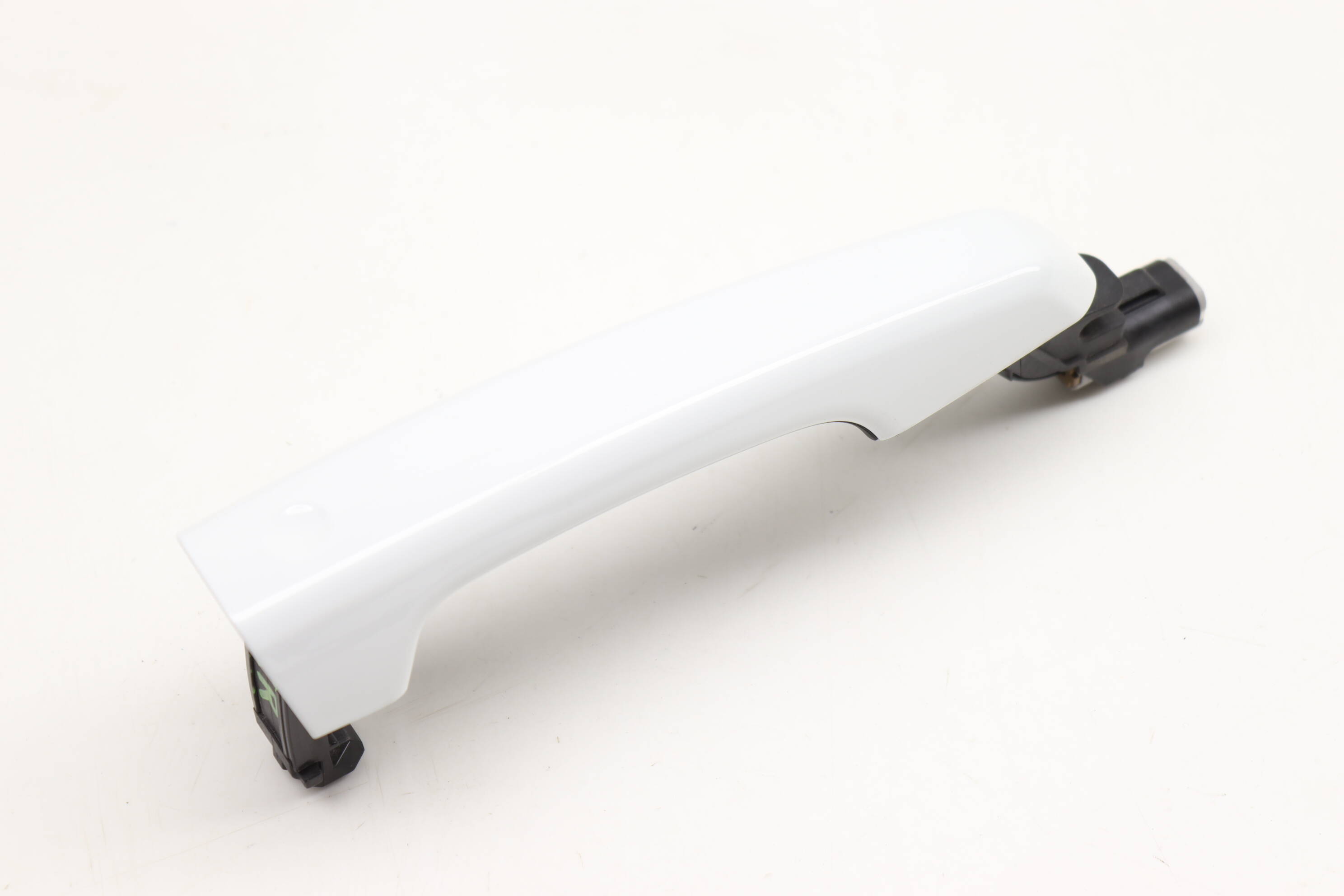 Land Rover Exterior Door Handle LR061200