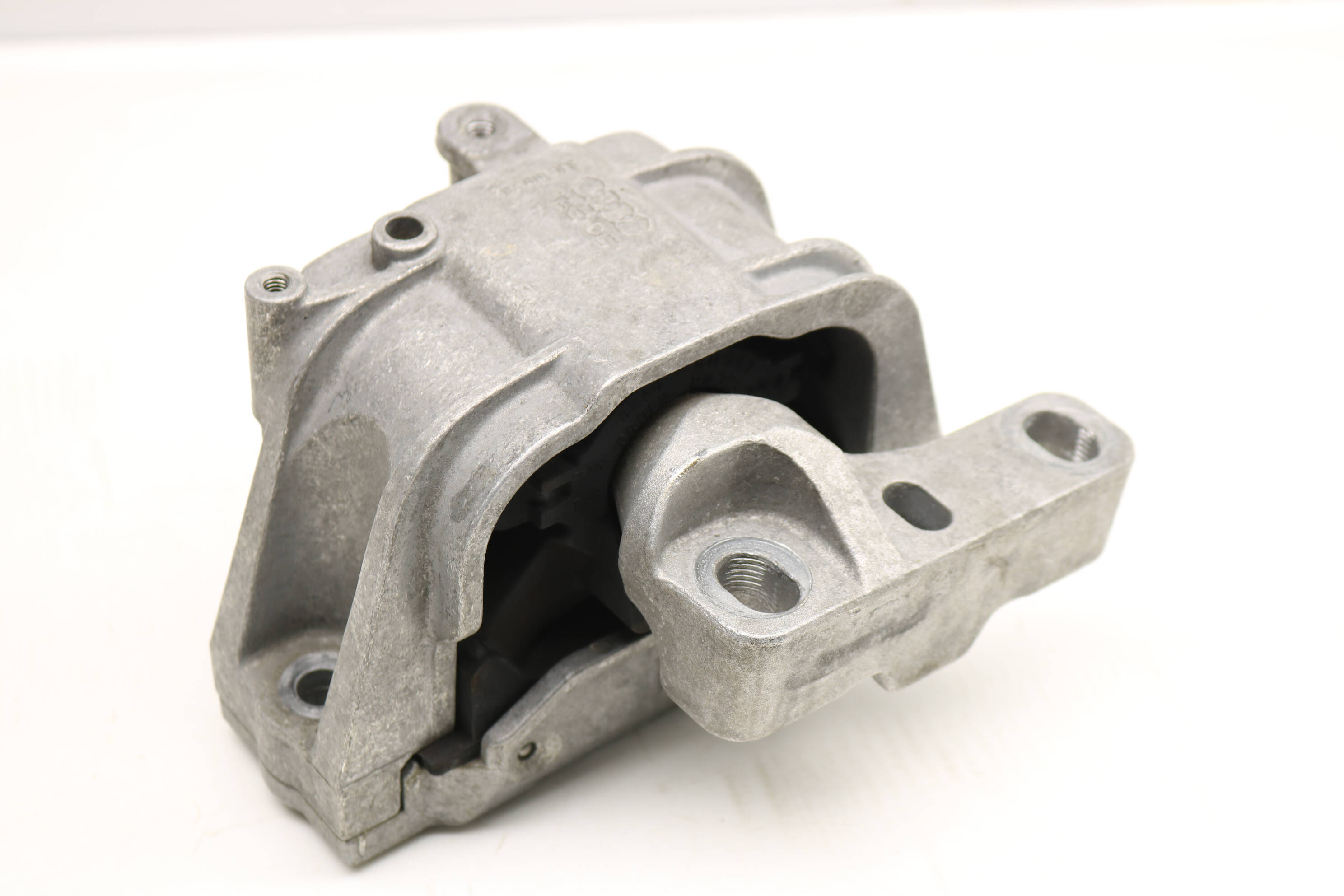 Audi Right Engine Mount (TT, TT Quattro, TTS Quattro) 8J0199262