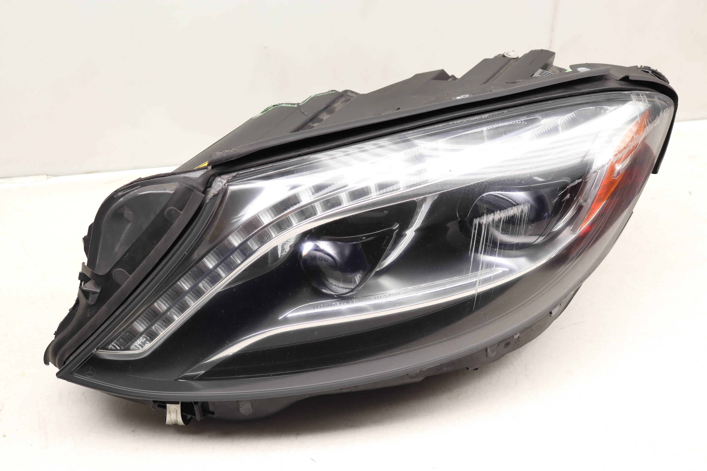 Mercedes-Benz Dynamic Led Headlight / Headlamp W/ Night Vision