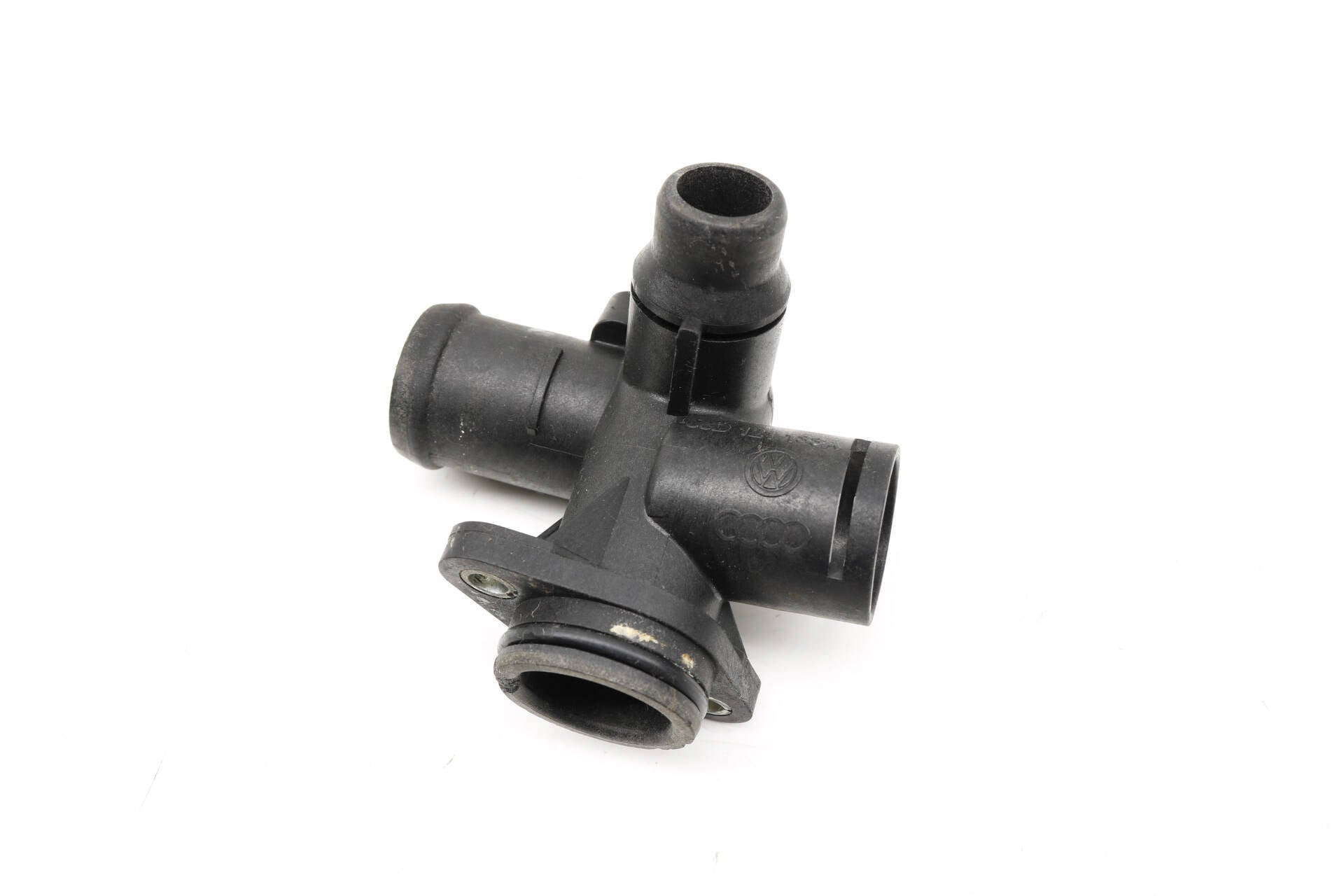 COOLANT HOSE FLANGE - AUDI A4 - 06D121133A