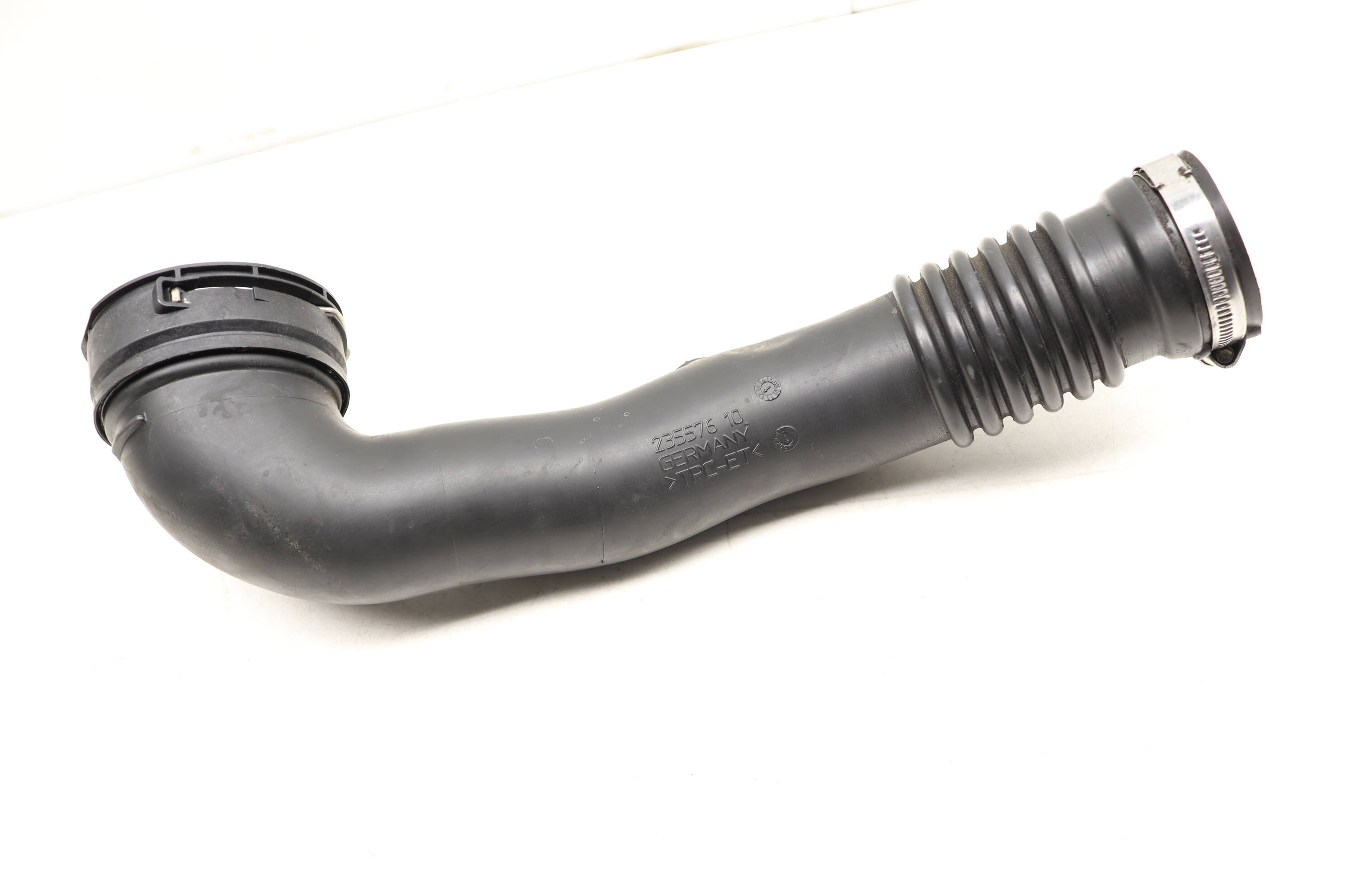 BMW Turbo Intercooler Hose / Tube 13717609811