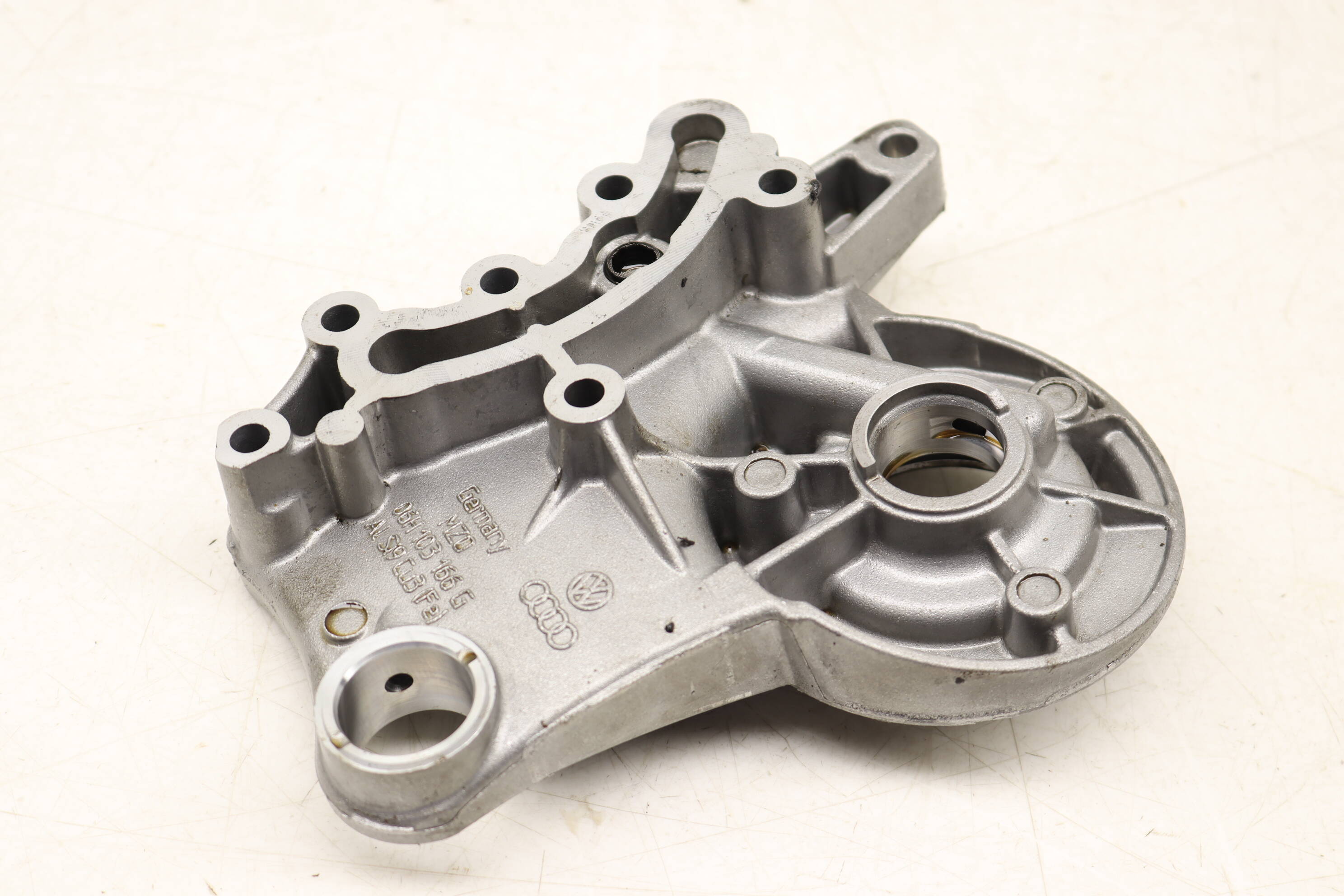 Audi Camshaft Bridge / Bracket 06H103166G