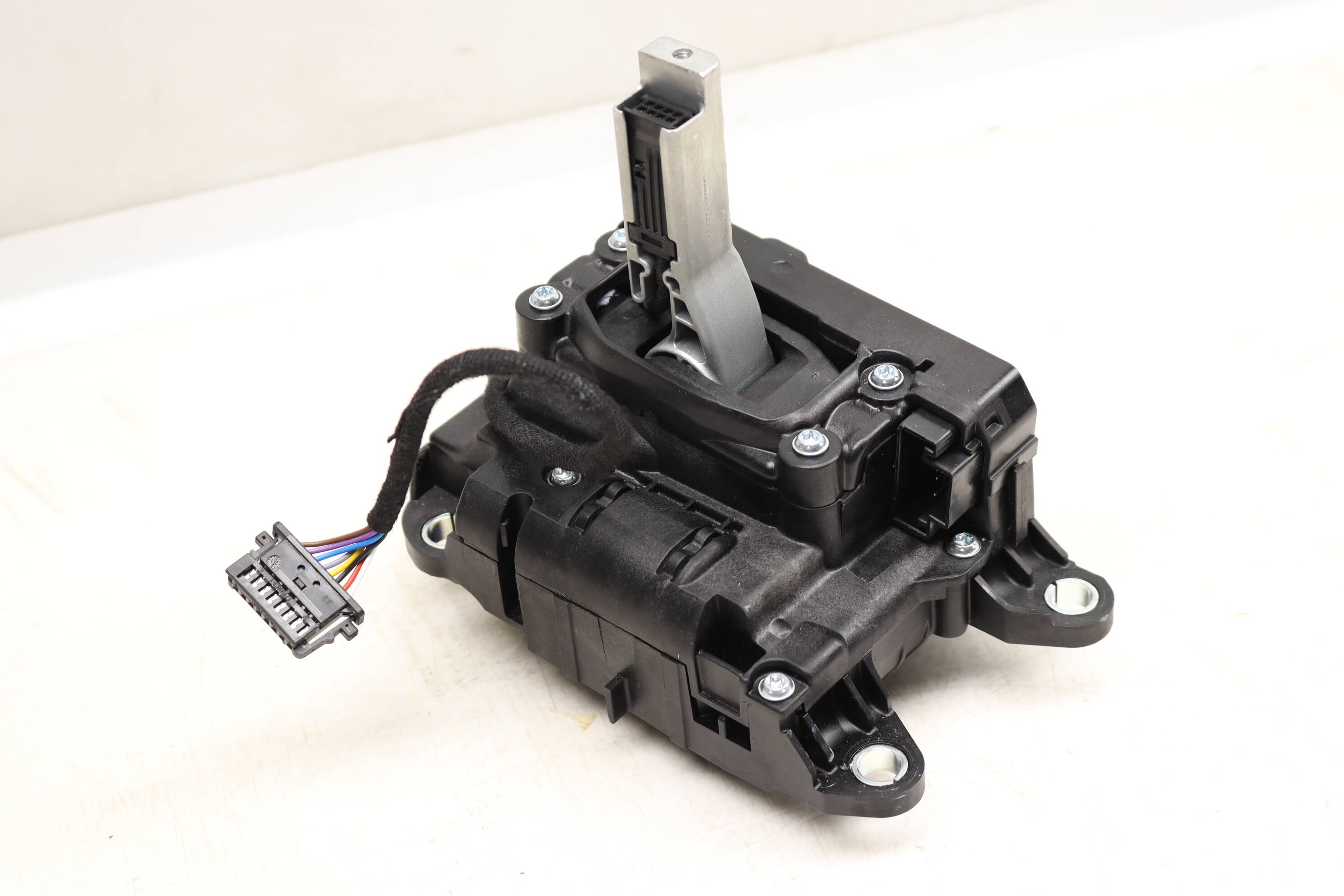 Audi Automatic Shift / Shifter Assembly 8W1713041Q