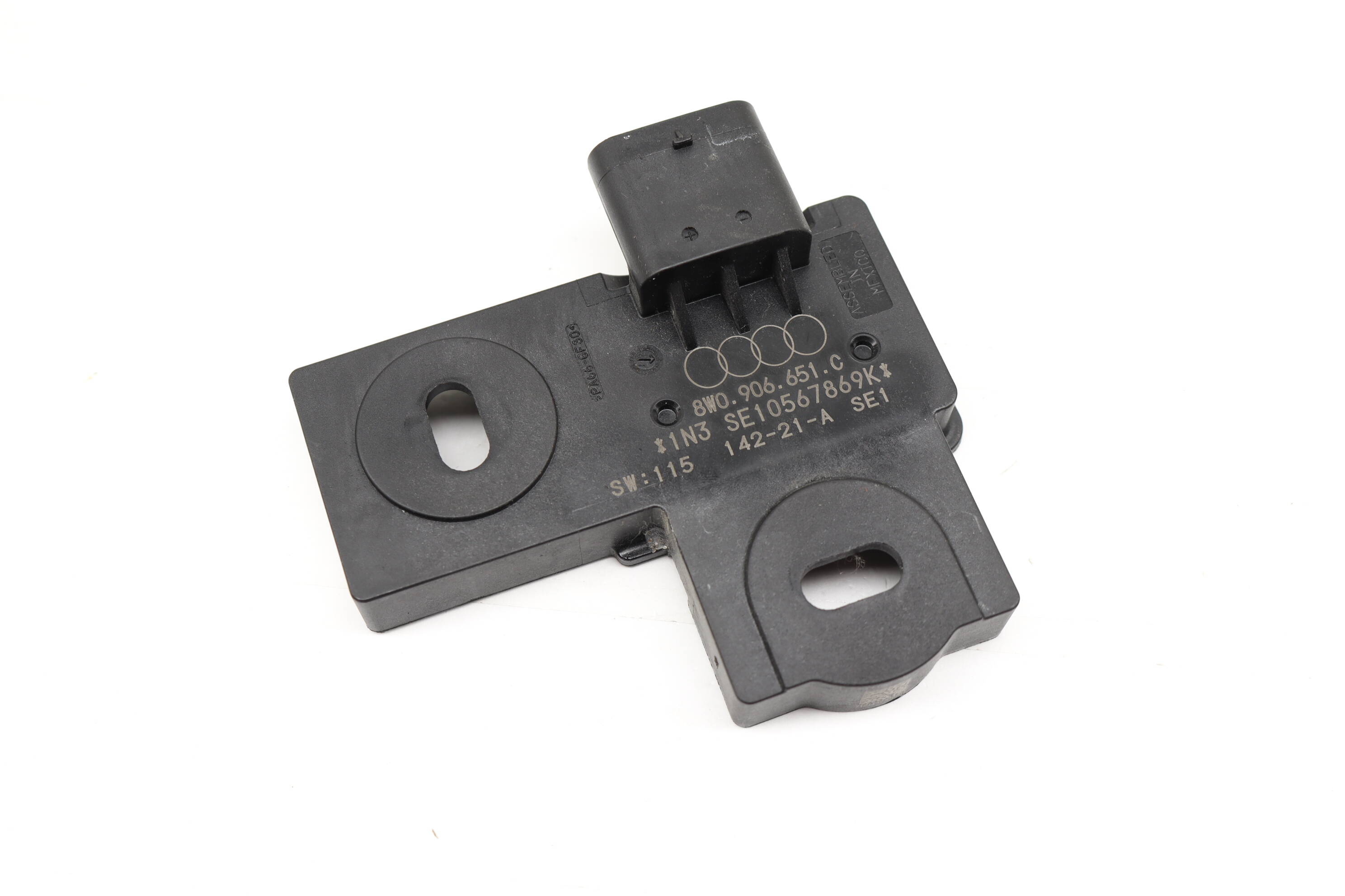 Audi Fuel Tank Leak Diagnostic Module 8W0906651C