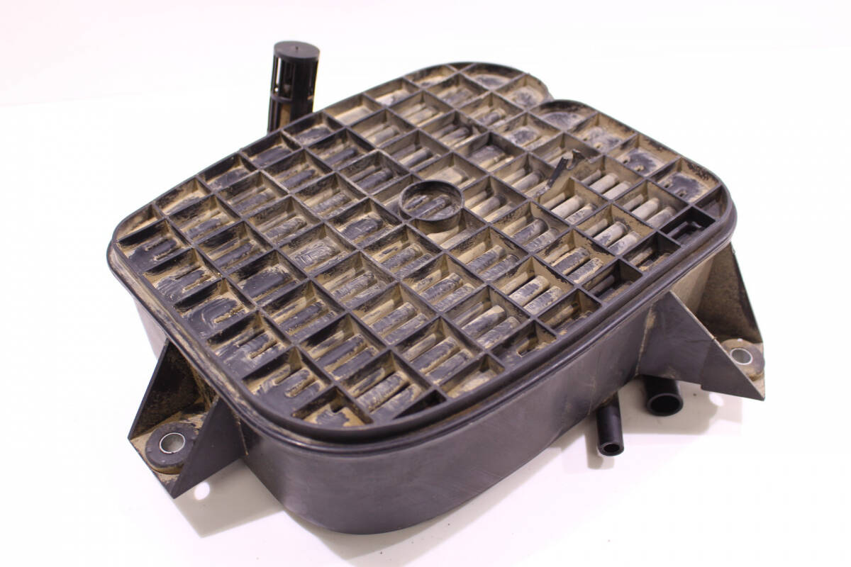 CHARCOAL FUEL VAPOR CANISTER - AUDI TT - 8N0201801A