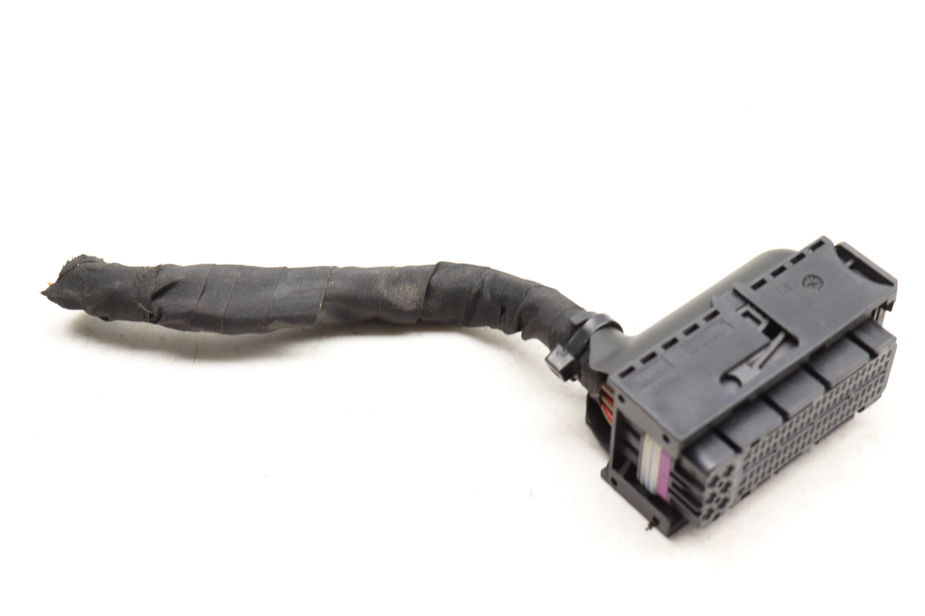 VW 94-Pin Engine Module / Ecu Wiring Harness Connector 3C0906385