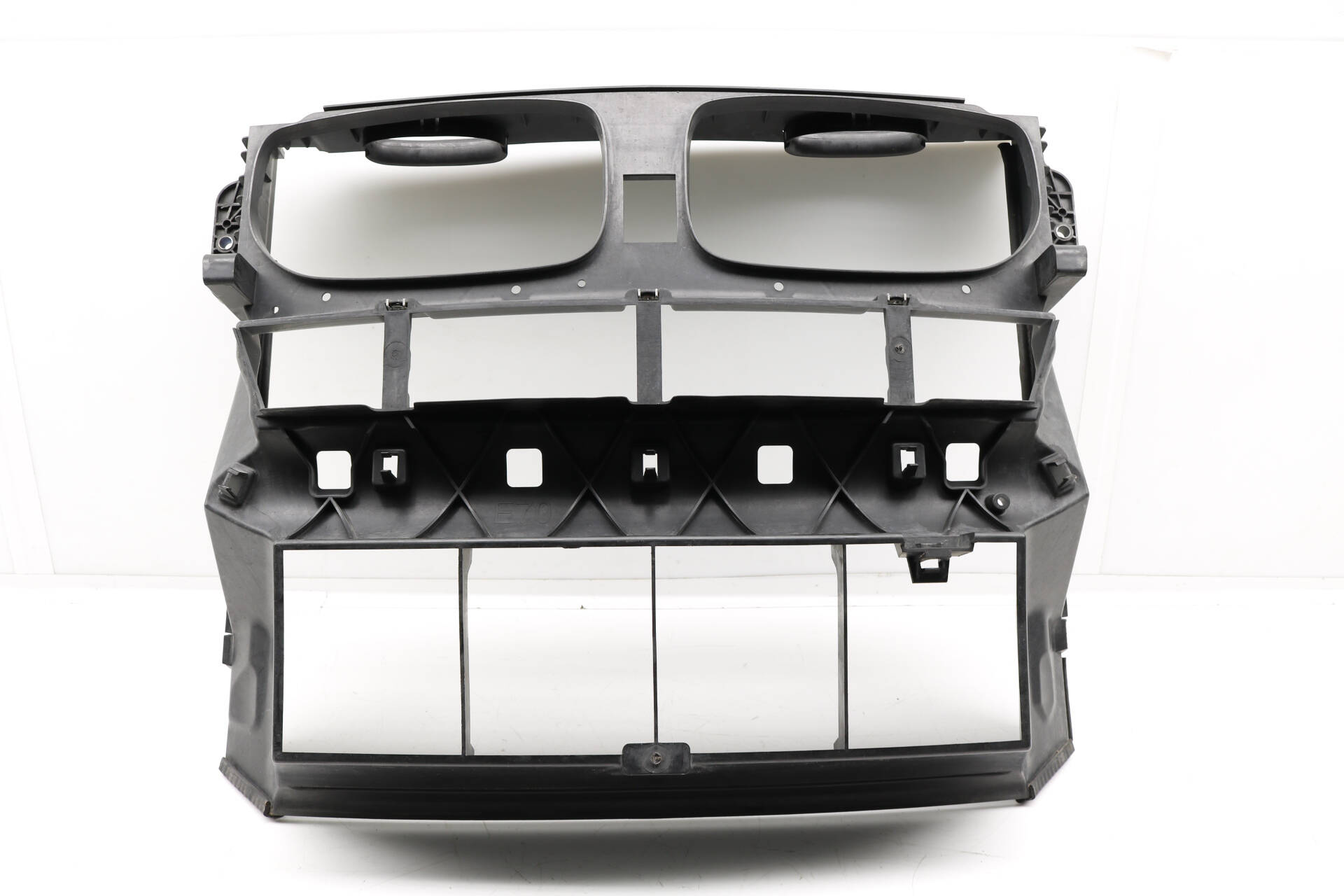 RADIATOR AIR DUCT / GUIDE ASSEMBLY - BMW X5 - 51647177878