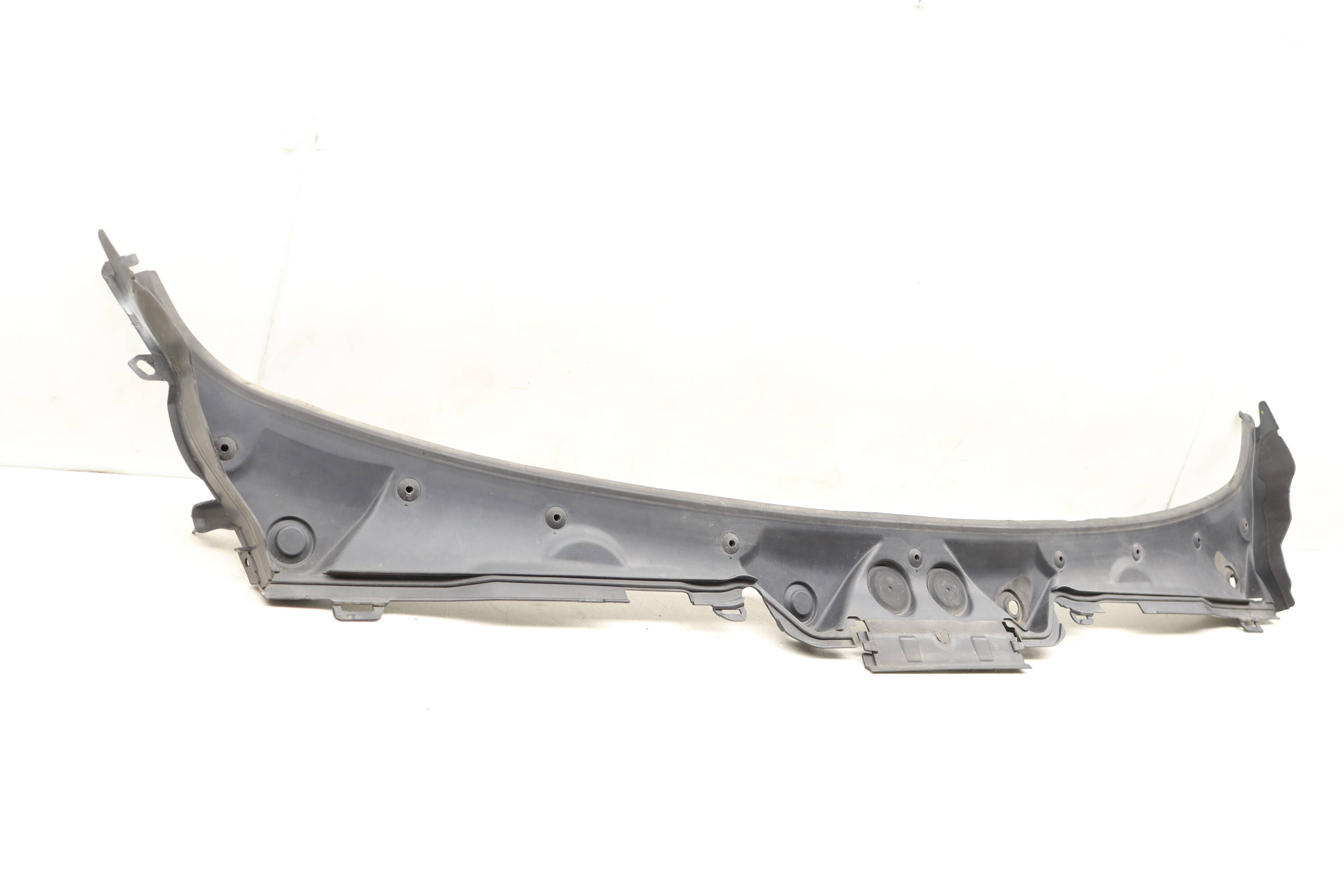 BMW Windshield Cowl / Rain Tray 51717258177