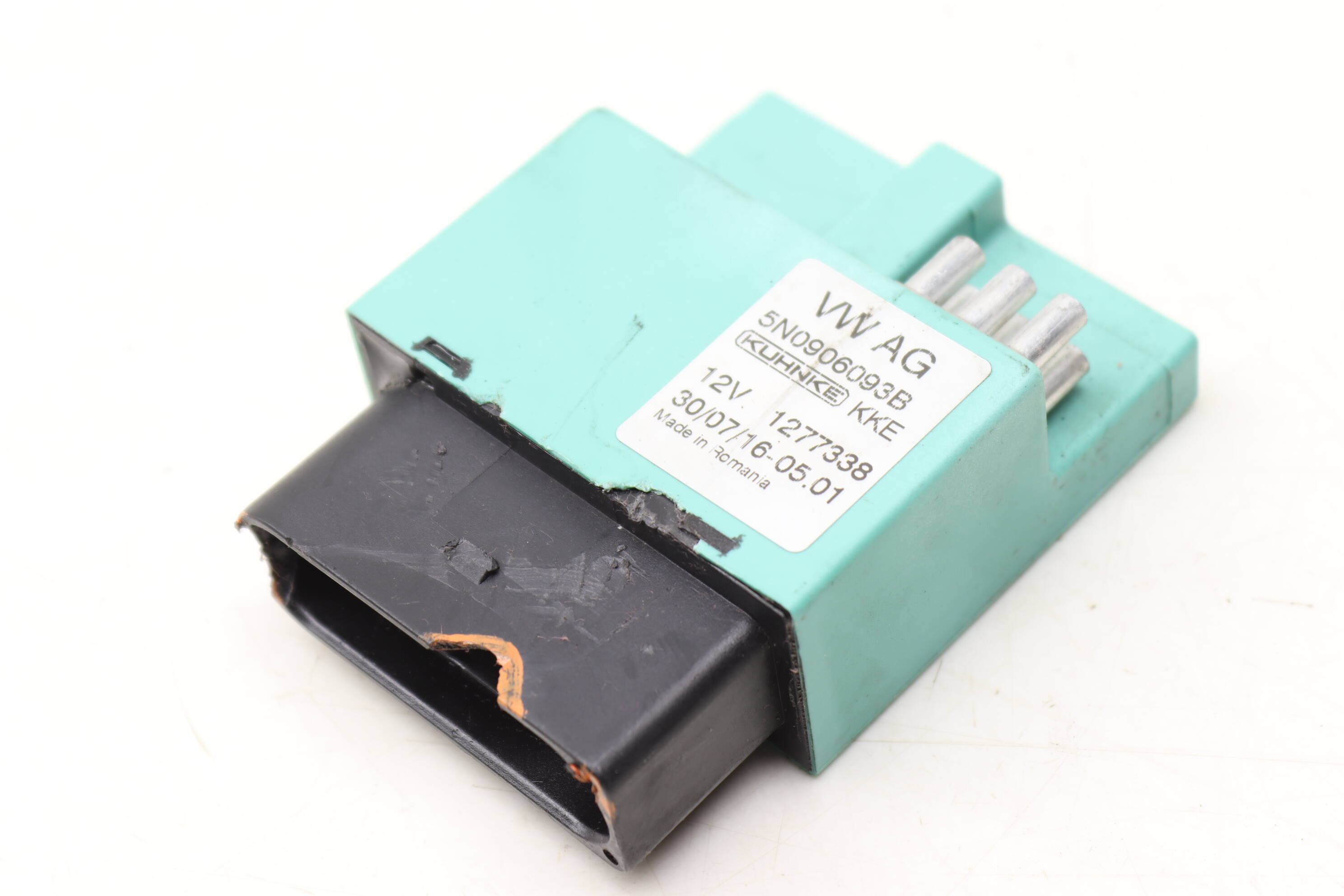 FUEL PUMP DELIVERY CONTROL UNIT / MODULE - AUDI Q3 VW TIGUAN