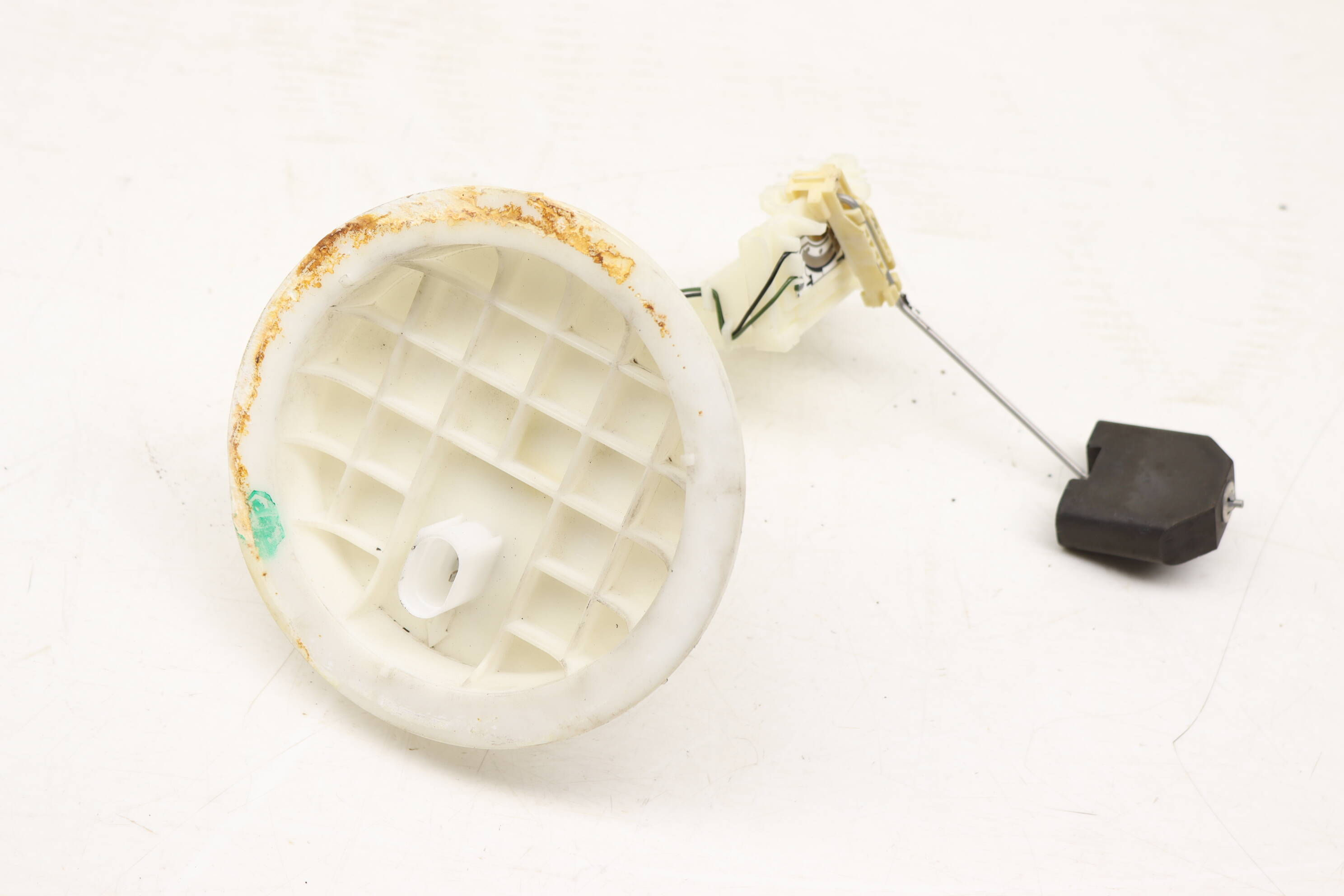 FUEL GAUGE LEVEL SENSOR - AUDI A6 ALLROAD - 4B0201317T