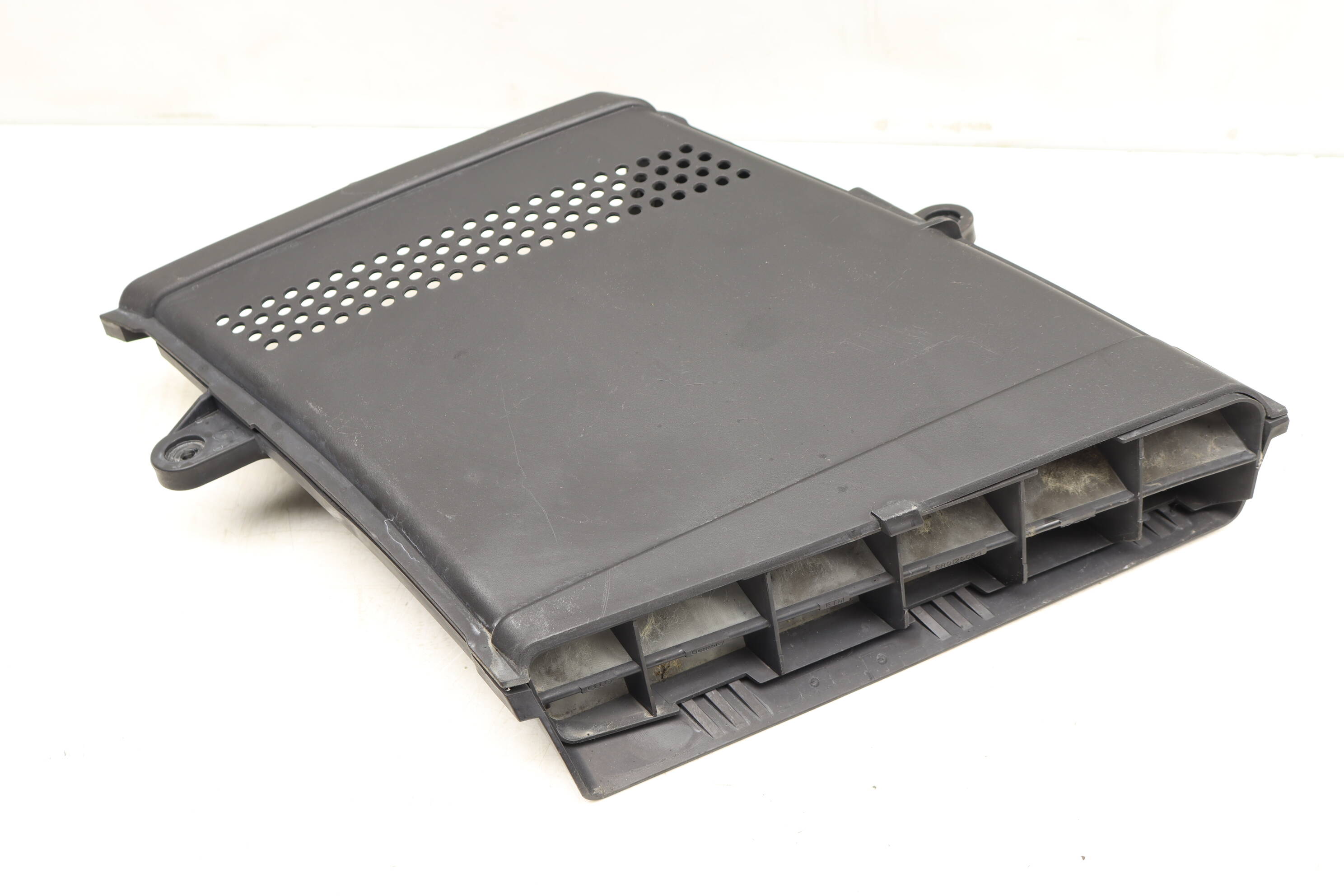 Audi Air Intake Duct (Q5) 8R0129618J