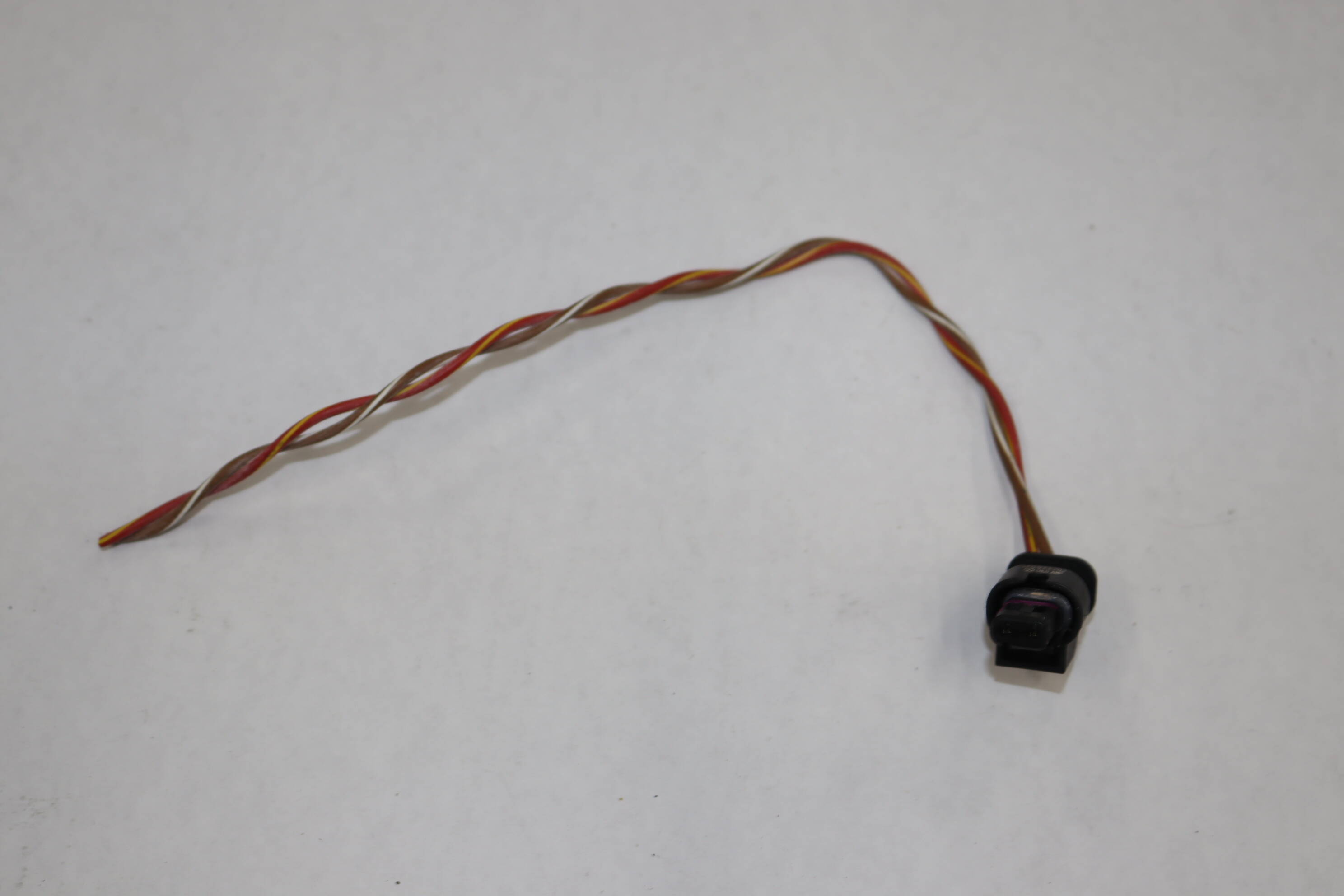 2-PIN WIRING CONNECTOR / PIGTAIL - AUDI A3 A4 ALLROAD A5 A6 A7 PORSCHE