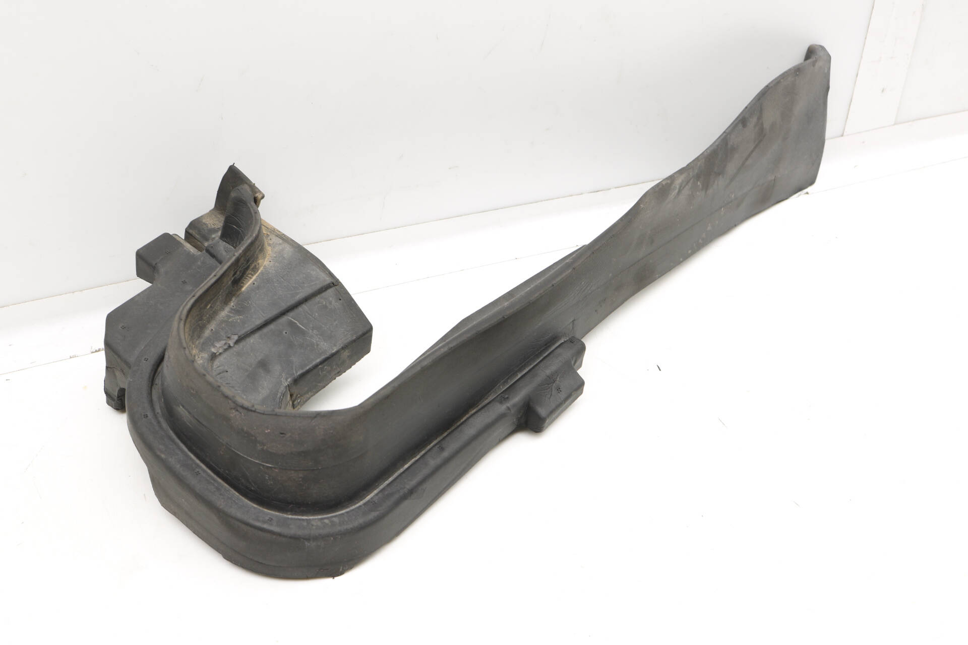 Porsche Left Side Hood Seal (Macan) 95B823731A