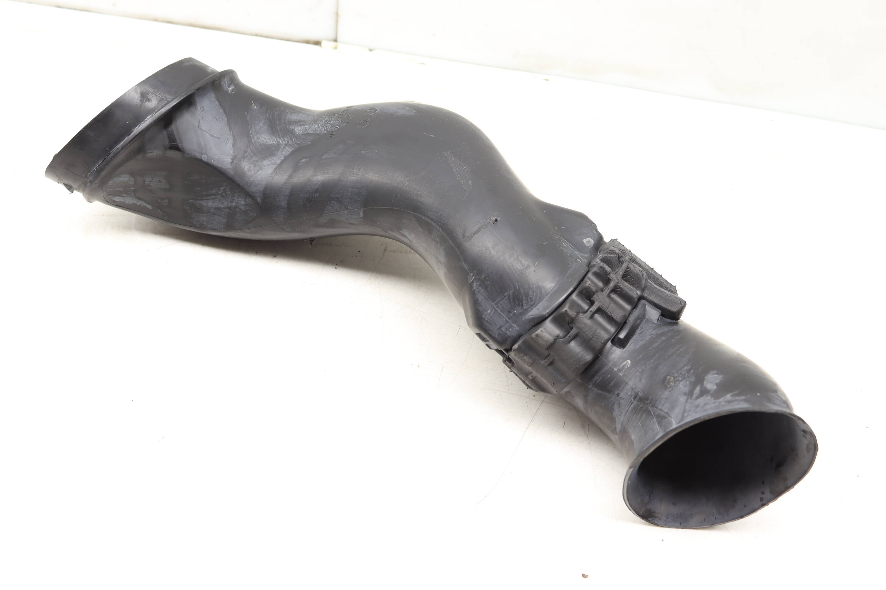 Audi Turbo Intercooler Hose (Q7) 7P0145832A