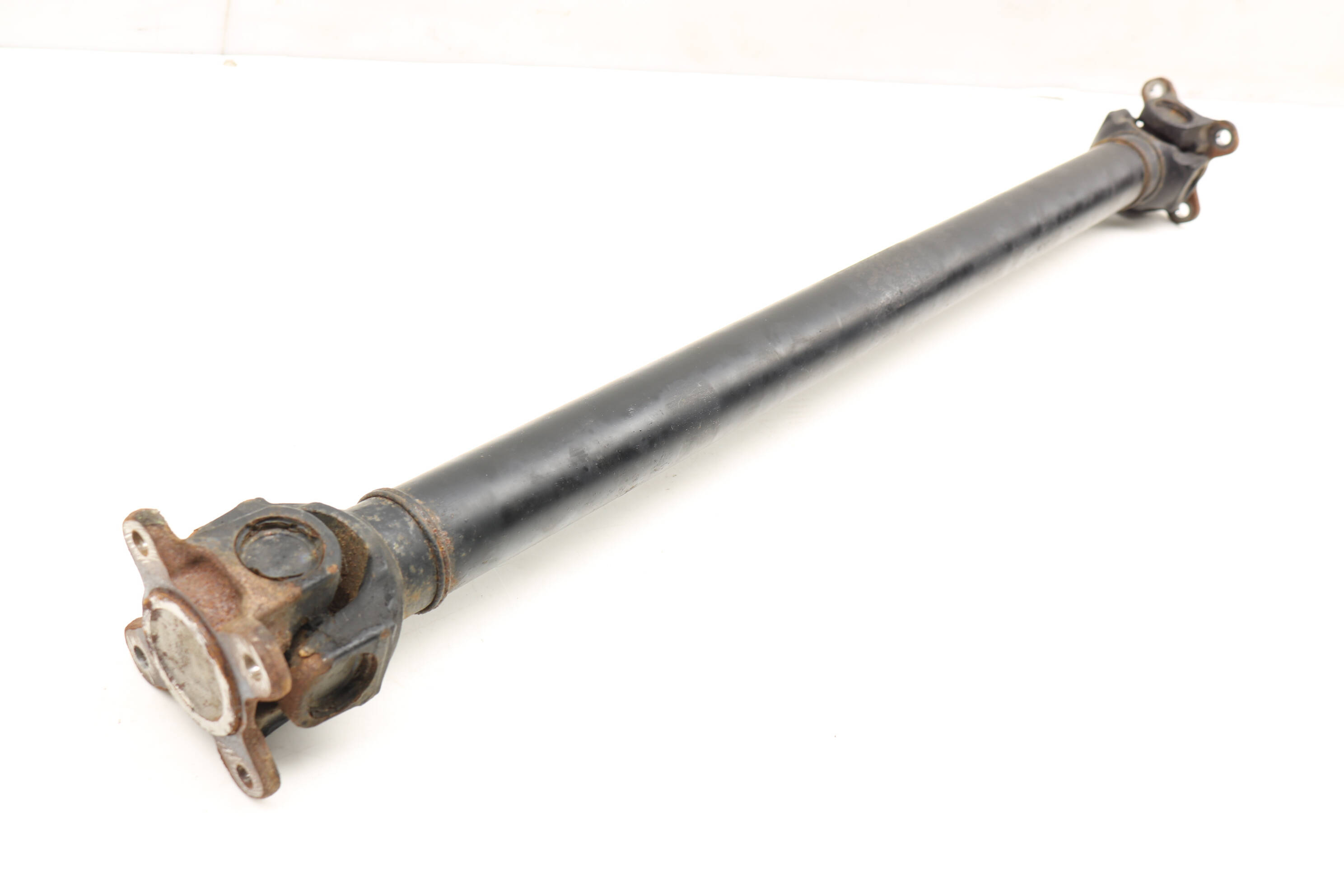 BMW Front Driveshaft / Propeller Shaft 26209488491