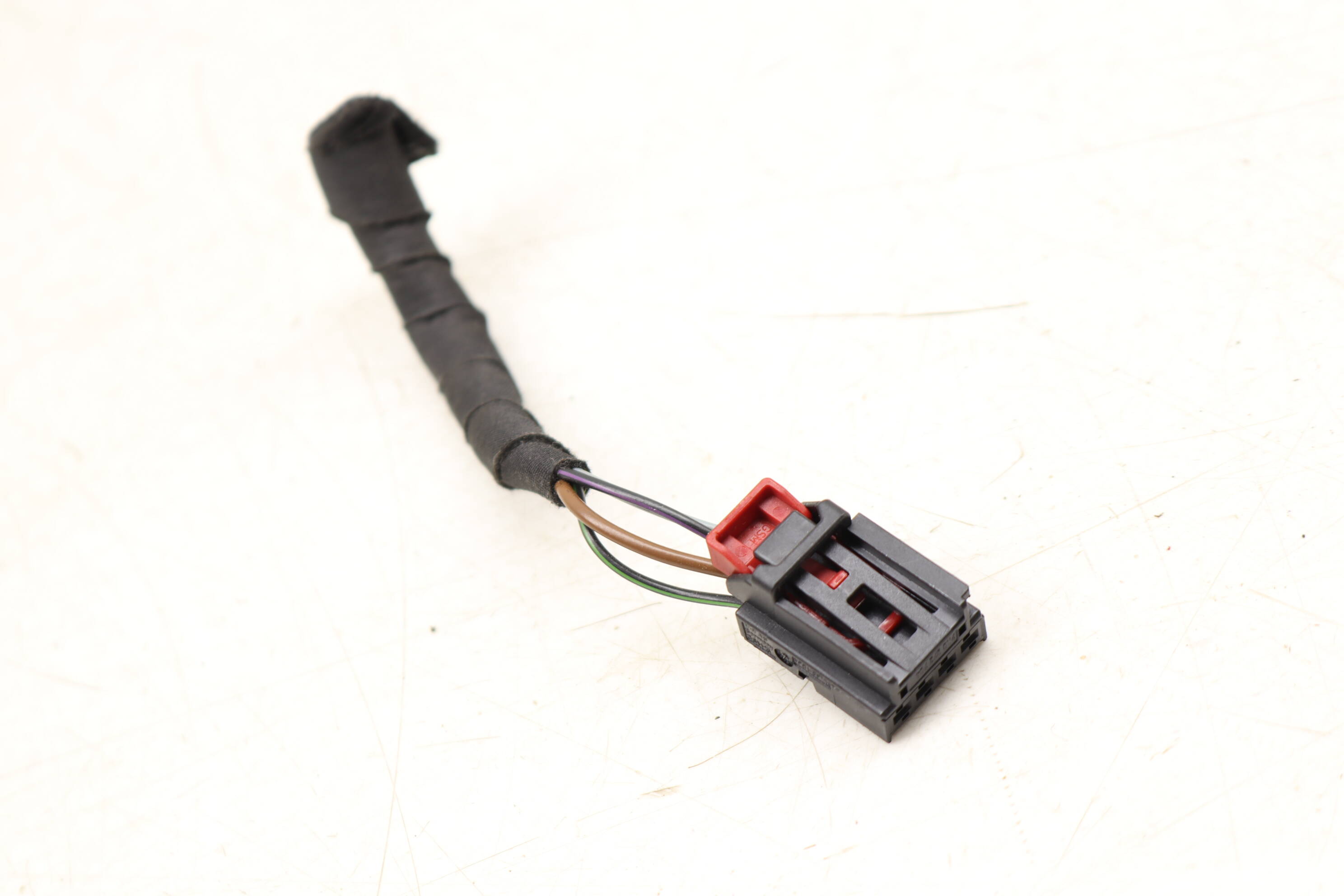 VW 4-Pin Wiring Connector / Pigtail 7N0972704