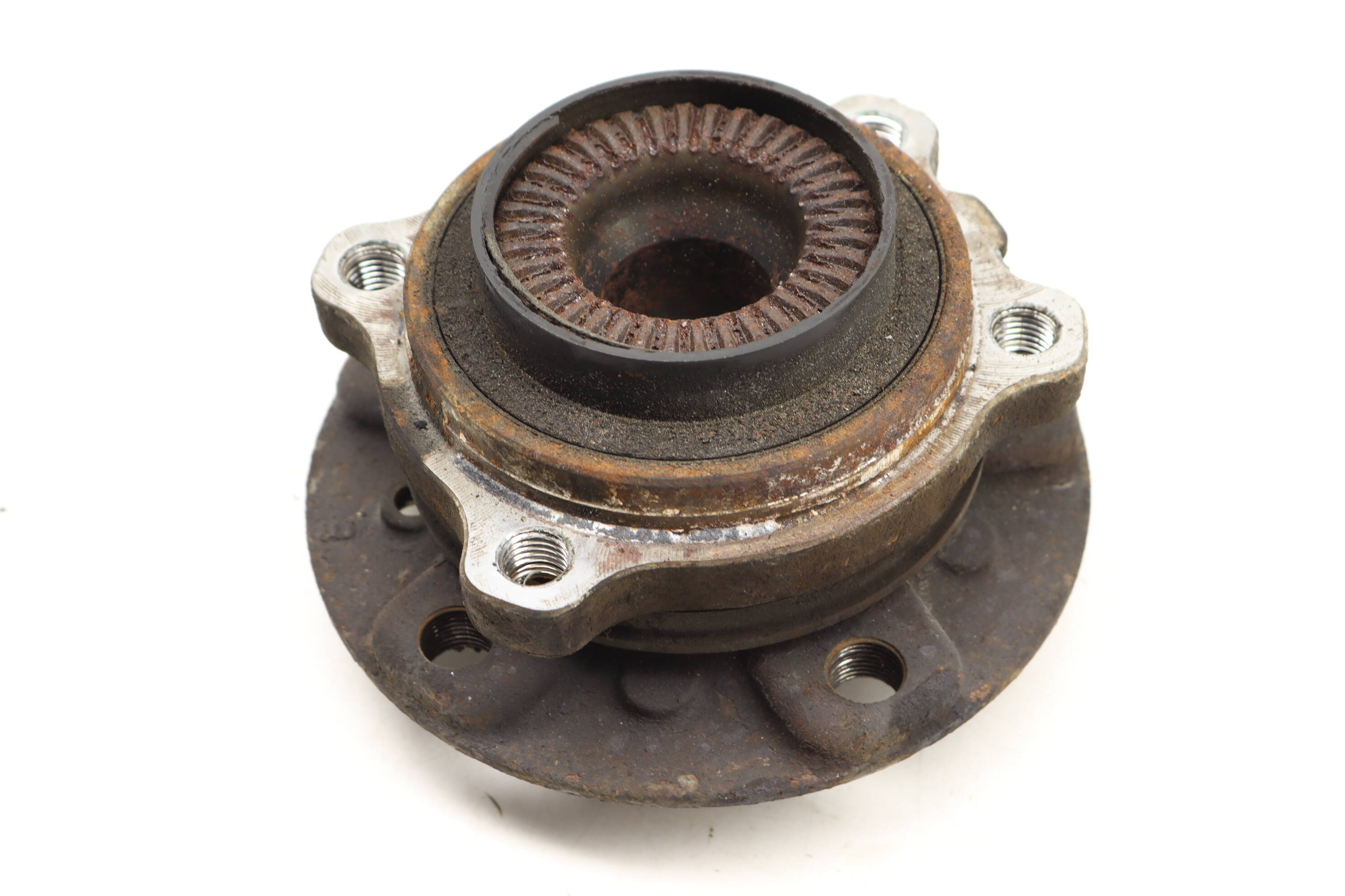 BMW Front Wheel Bearing / Hub 31206868480