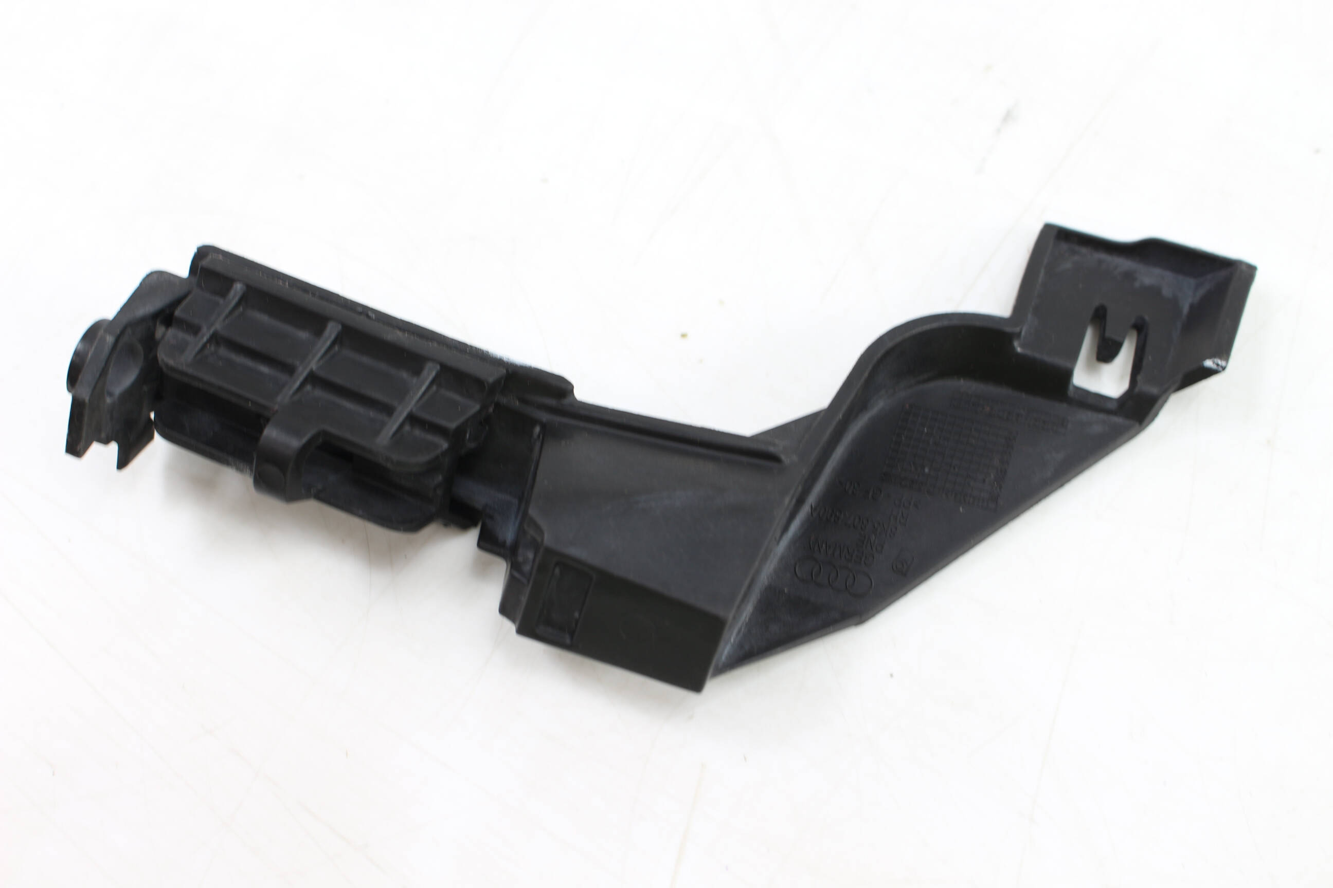 Audi Rear Right Bumper Guide / Bracket 8K5807454A