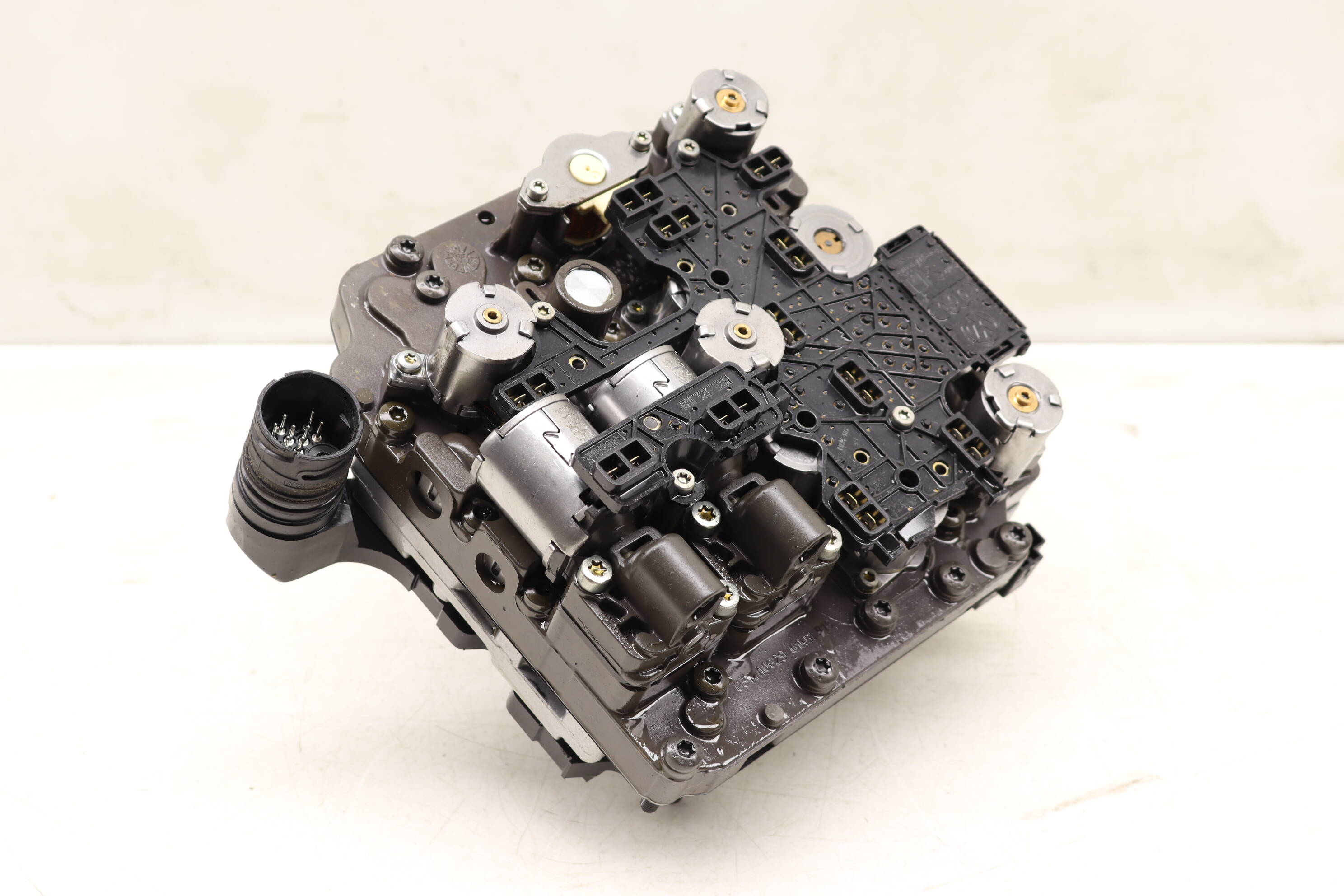 Audi Transmission Valve Body / Mechatronic (Jpp) 02E325025AD