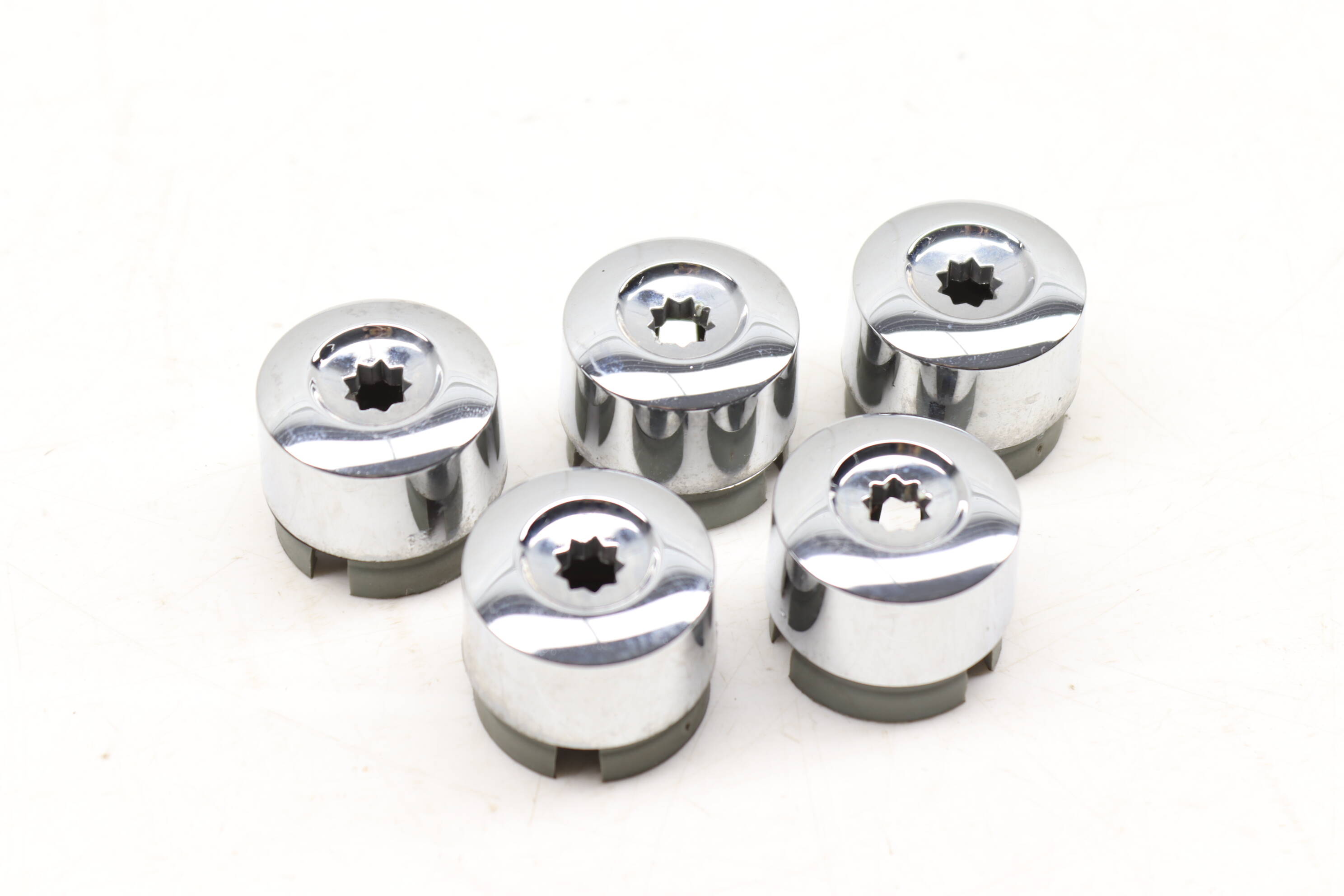 VW Lug Nut Bolt Cover / Cap Set (5) (Touareg) 7H0601173