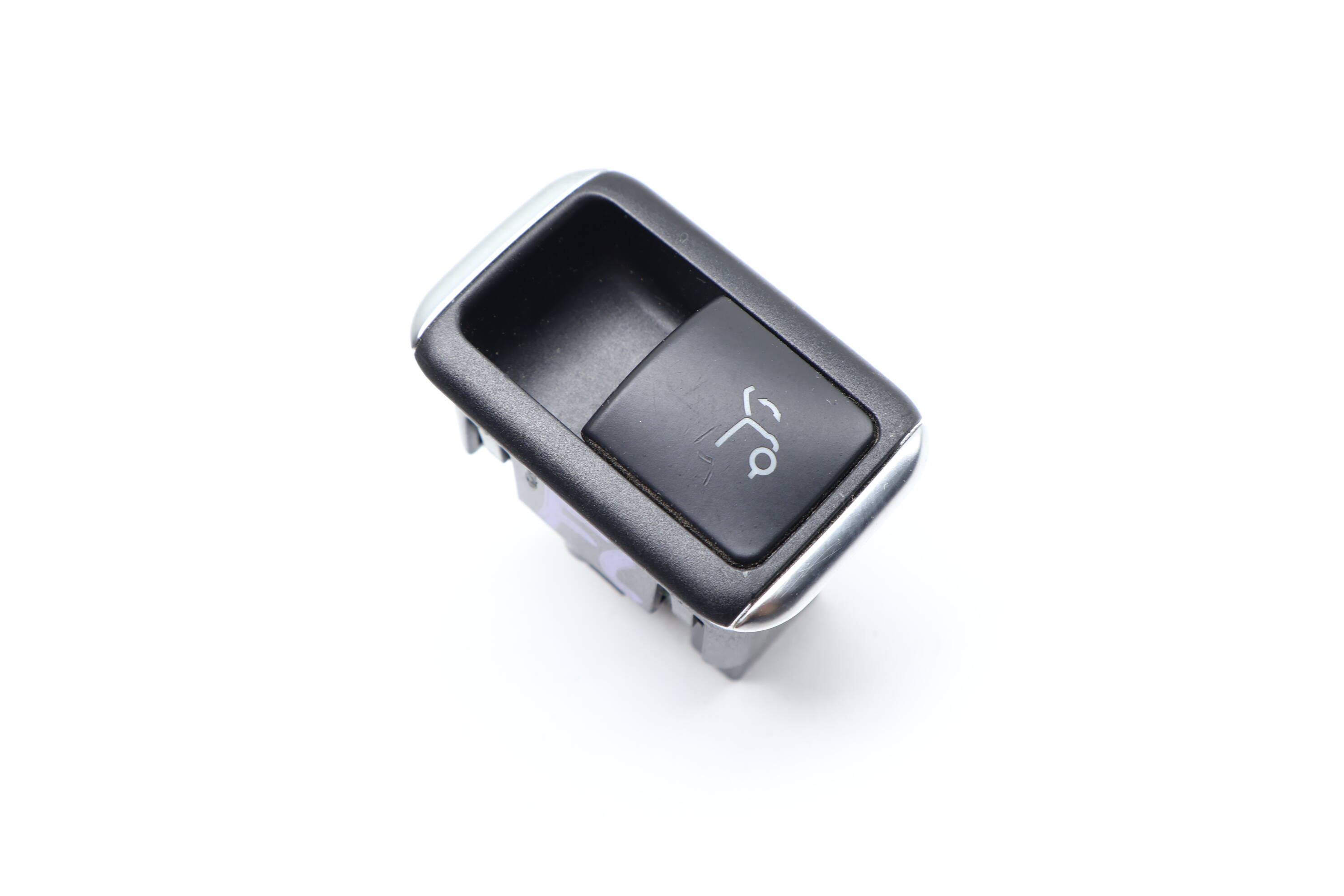 Mercedes-Benz Trunk / Hatch Release Switch Button 1668707610