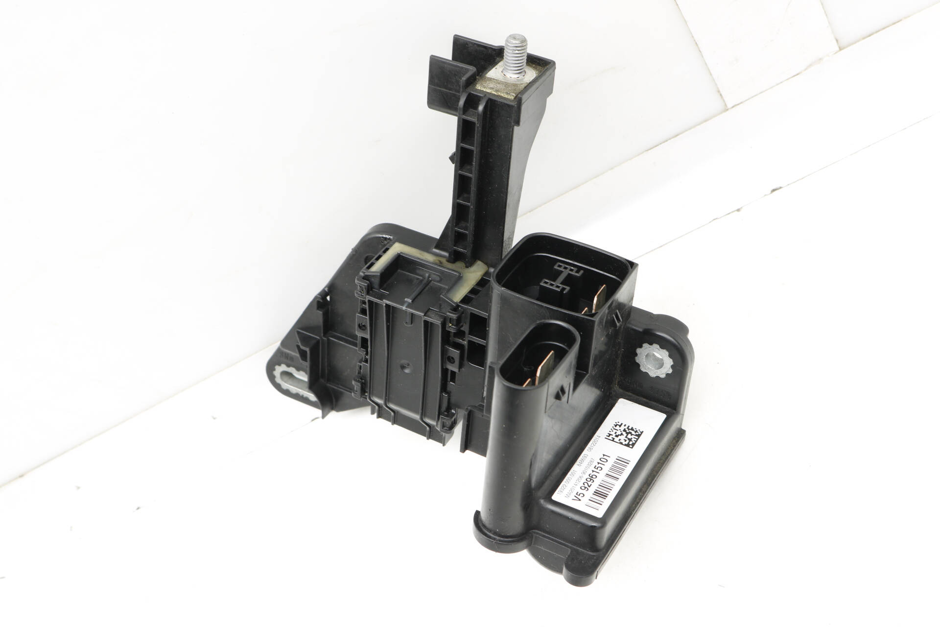 BMW Ignition Distributor / Battery Terminal 61149296151