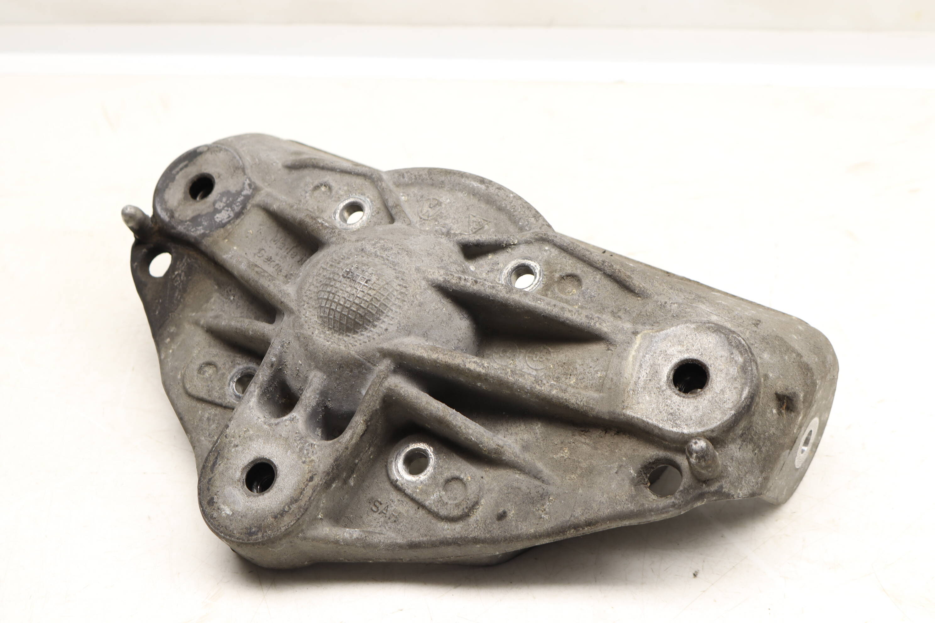 VW Front Upper Strut Mount Bracket (Touareg) 7L0412391C