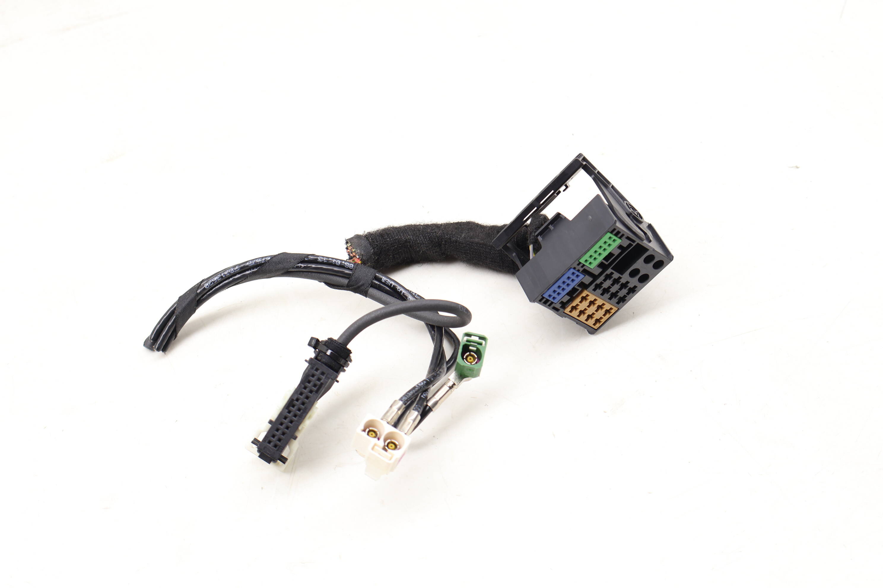 Premium 8 Stereo / Radio Wiring Harness Connector / Pigtail Set