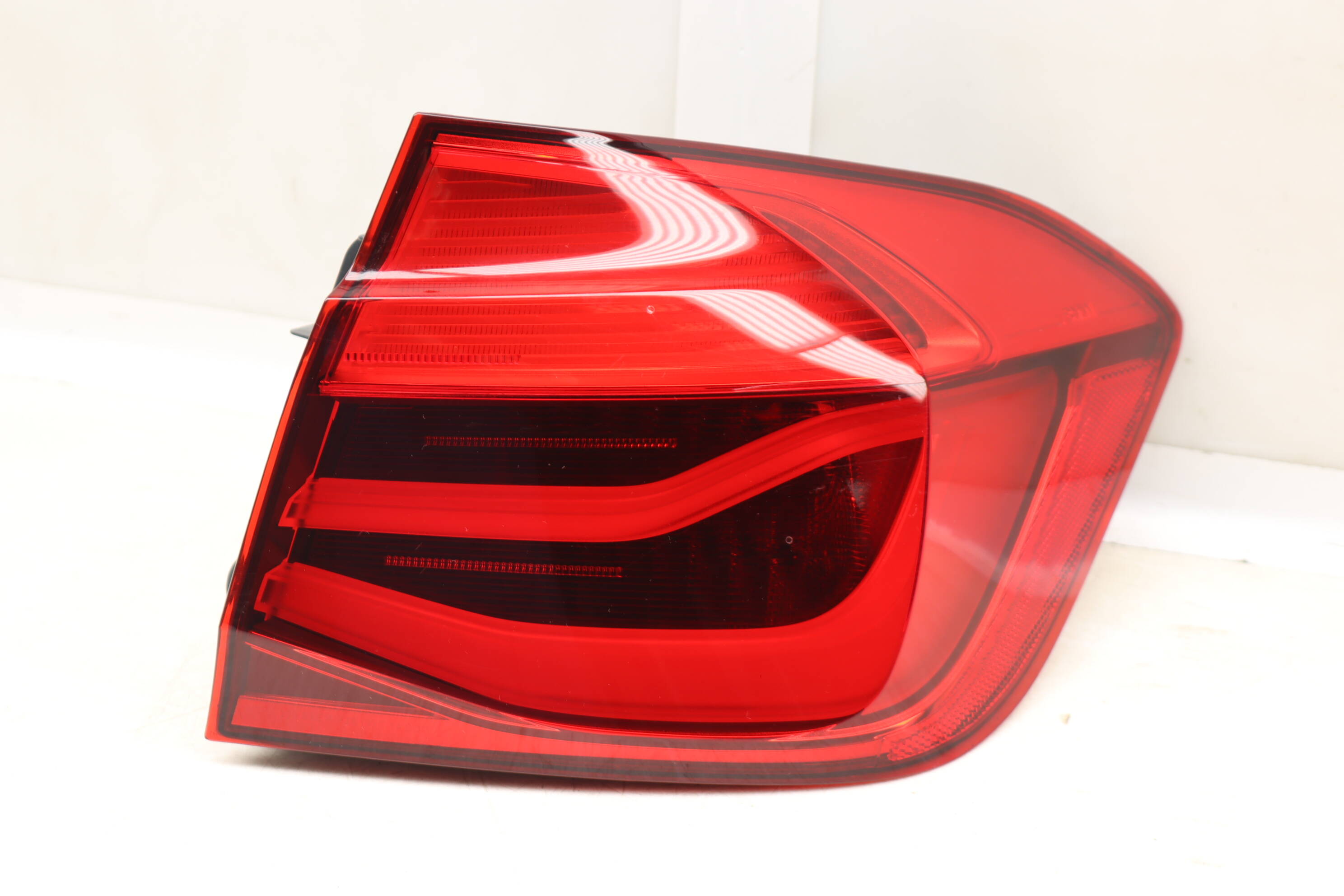 Used BMW 330e Lighting Parts - OEM