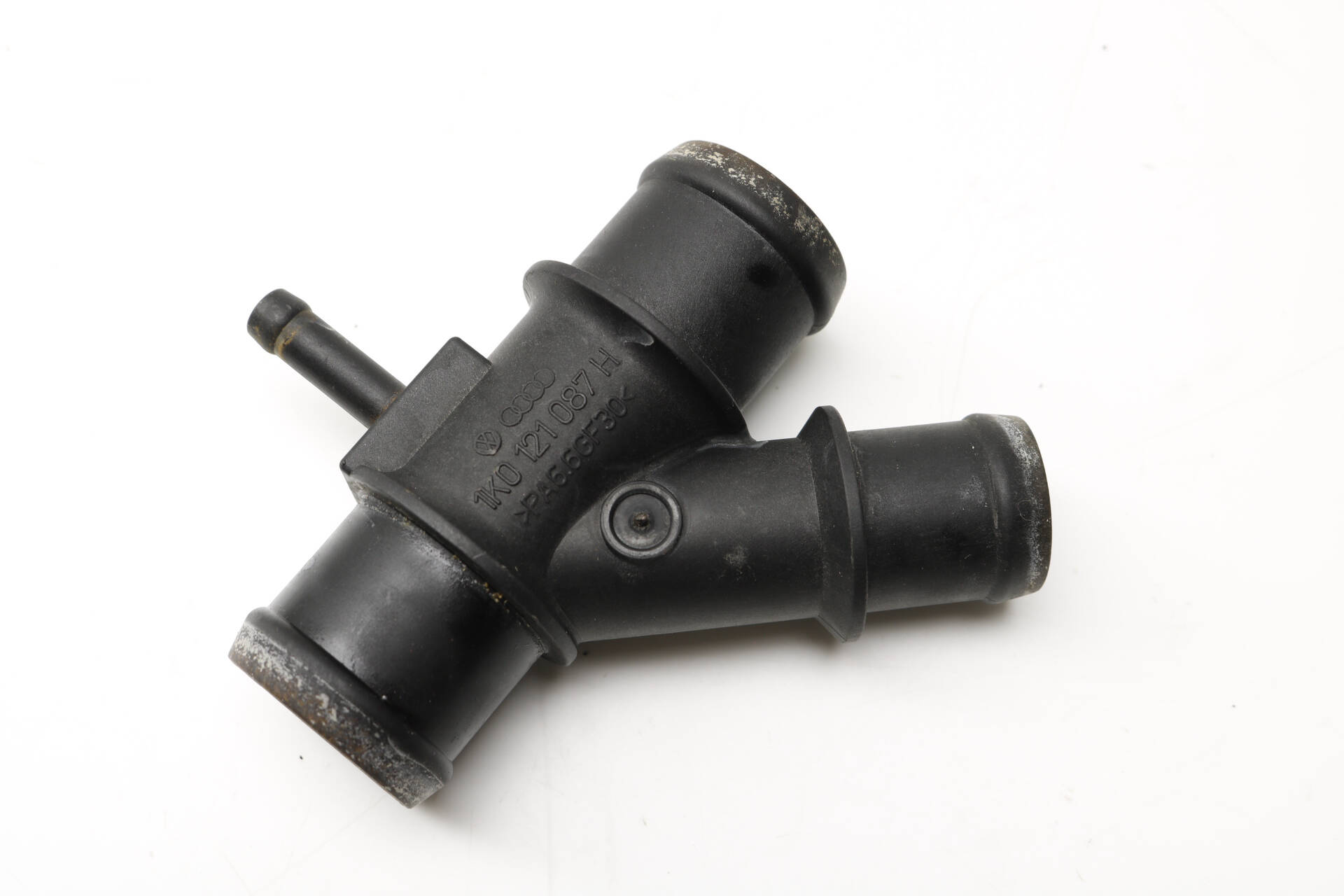 Audi Coolant Flange Distributor Hose 1K0121087H