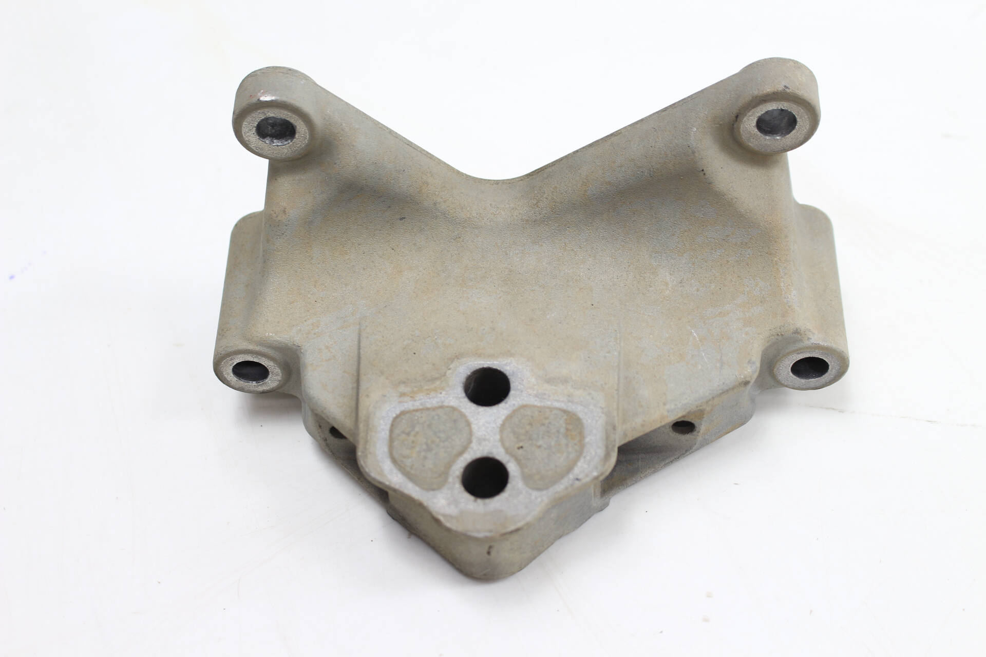 VW Transmission Crossmember Mount / Bracket (Touareg) 7P5399225A