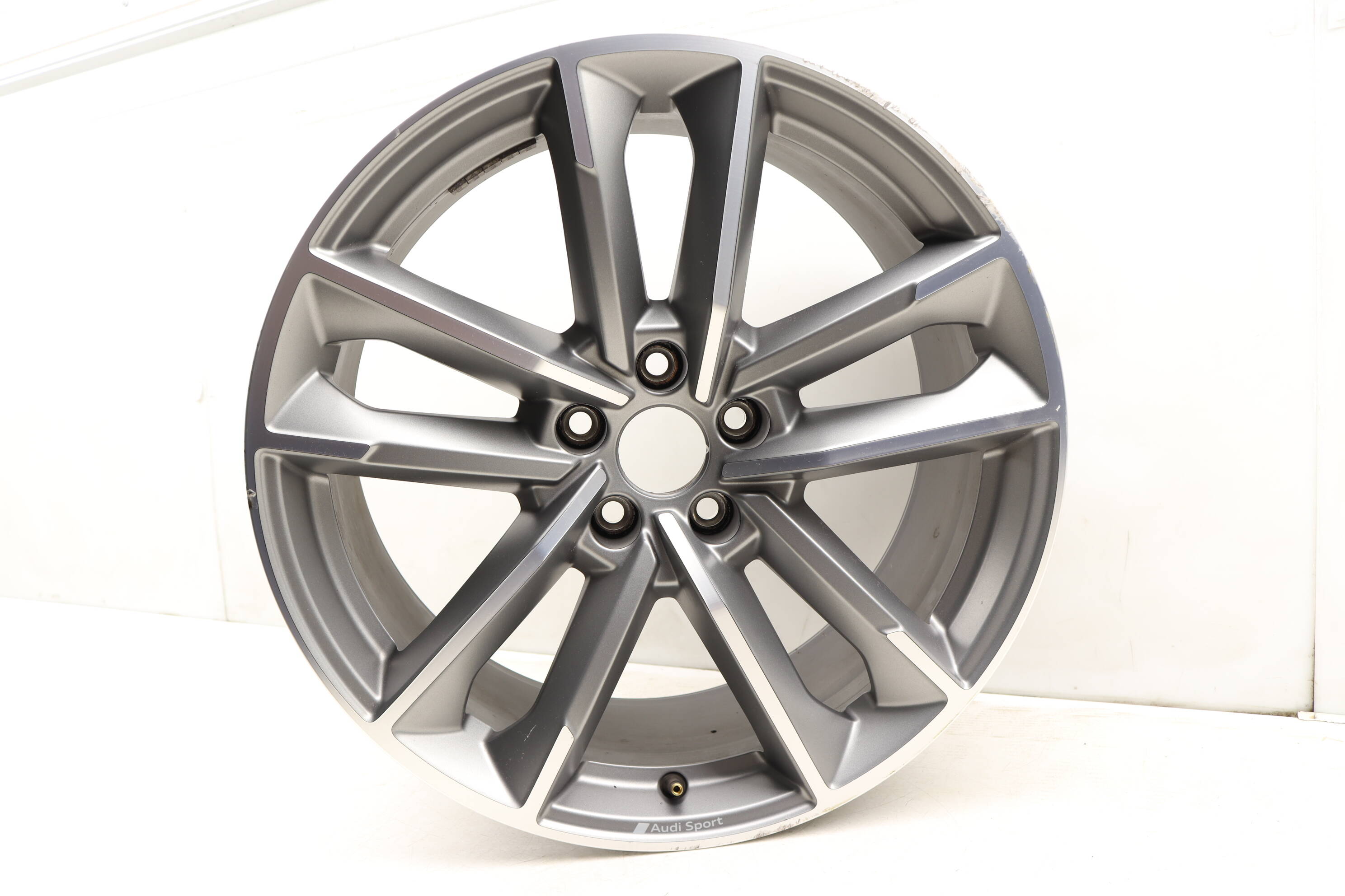 Audi 19" Inch Alloy Rim / Wheel (A5 Quattro, S5, A5) 8W0601025DC
