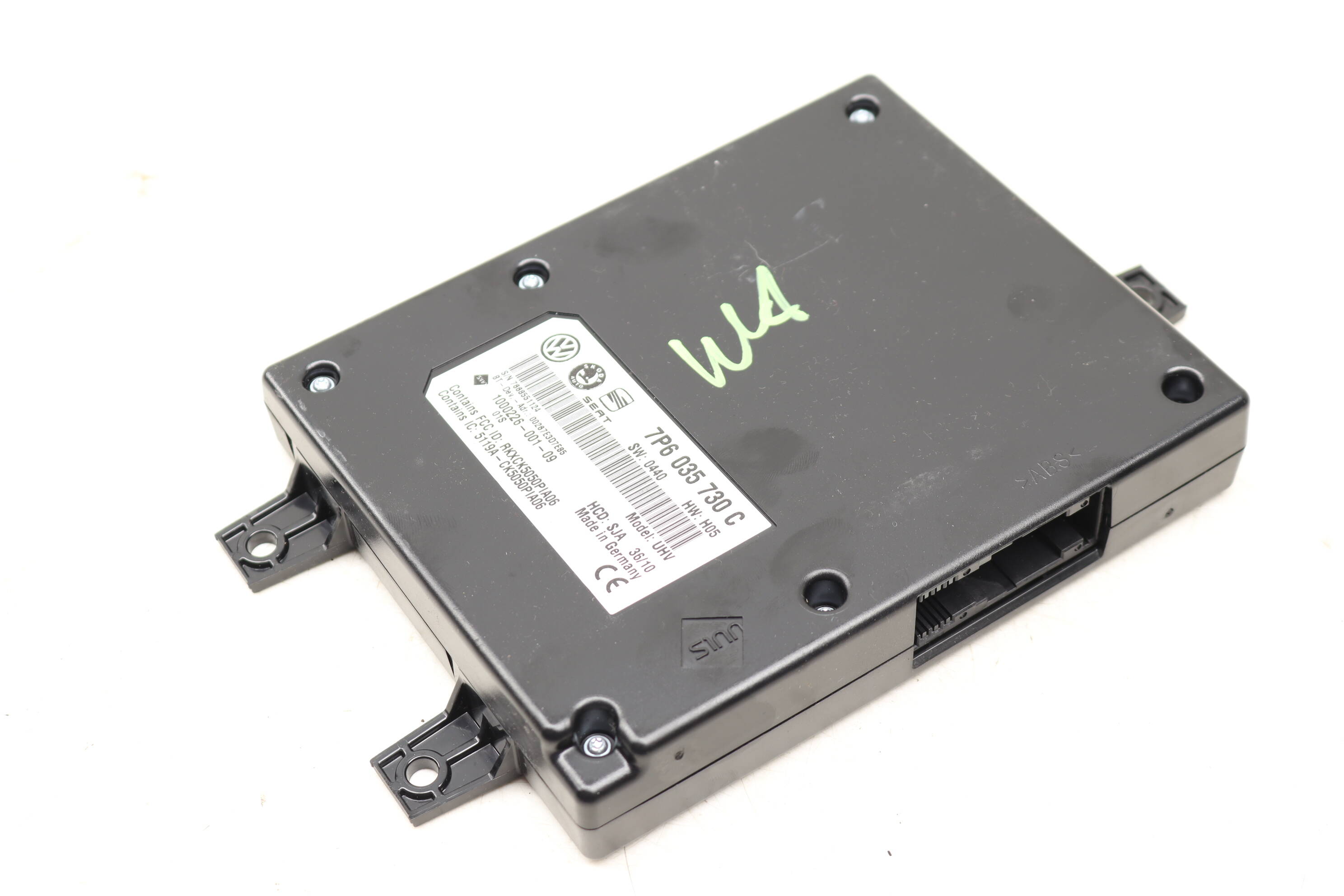 VW Bluetooth Interface Control Module 7P6035730C