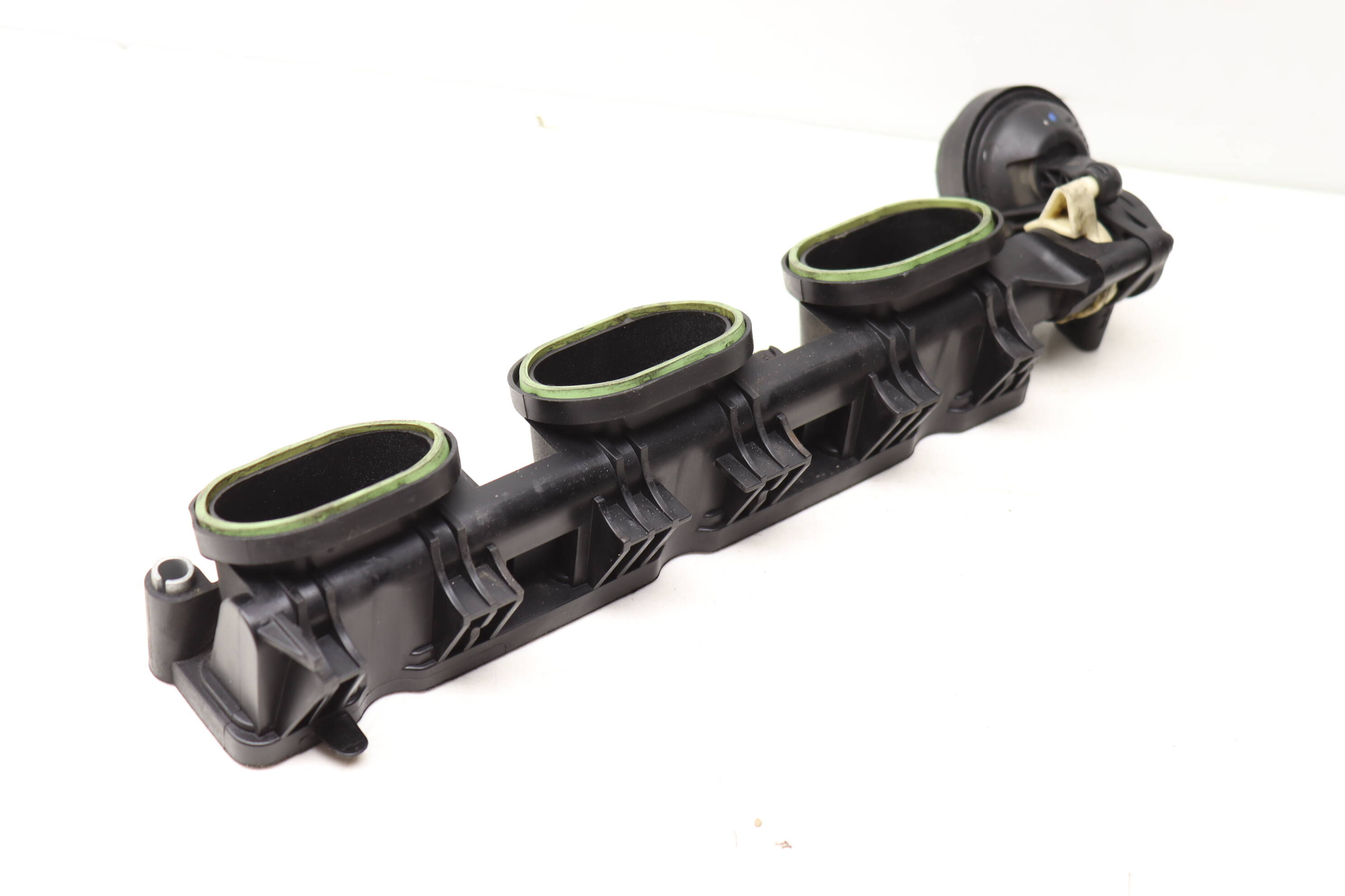 Audi Lower Intake Manifold Air Distribution Housing 06E133109AR