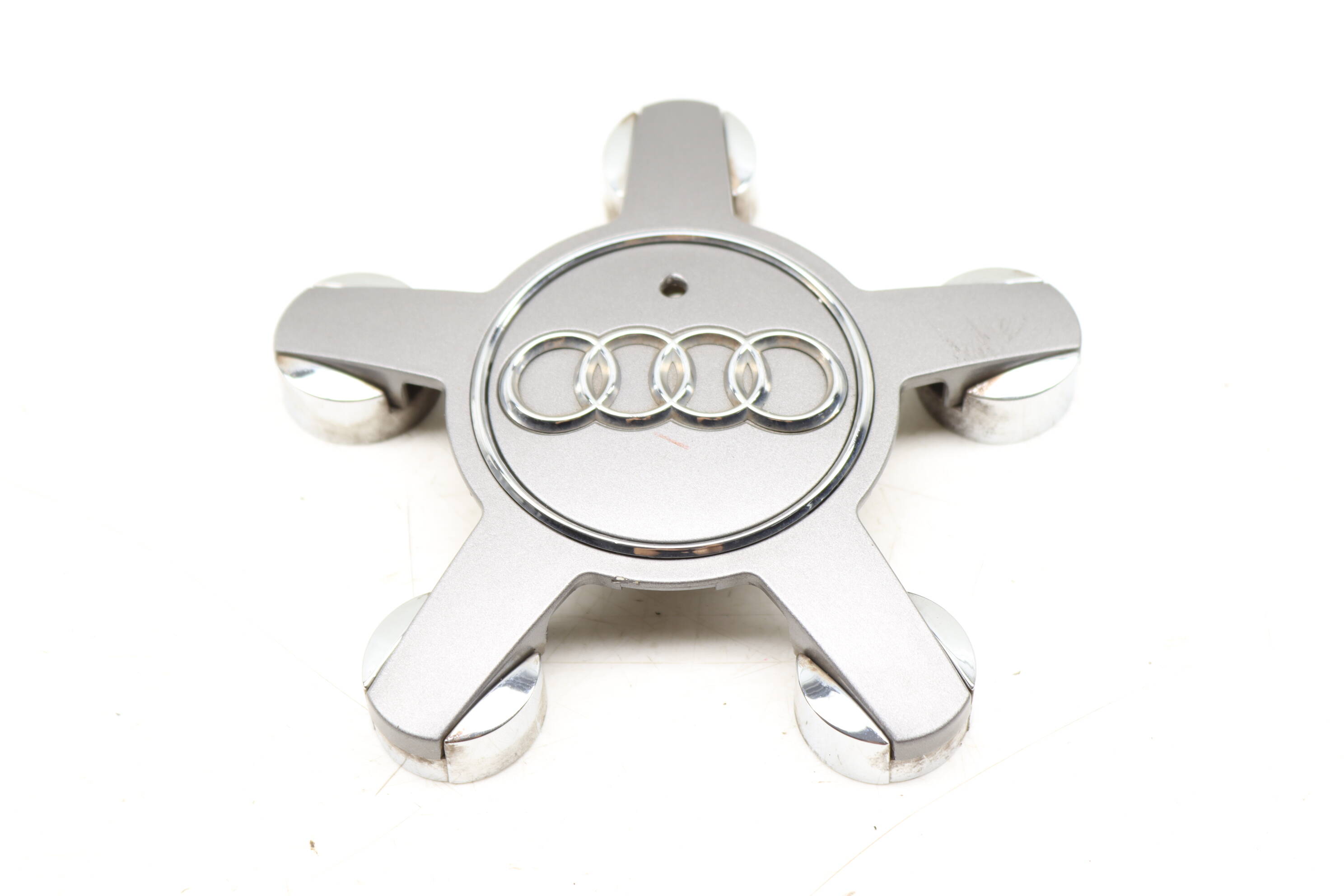 Audi Wheel Center Cap 4F0601165N