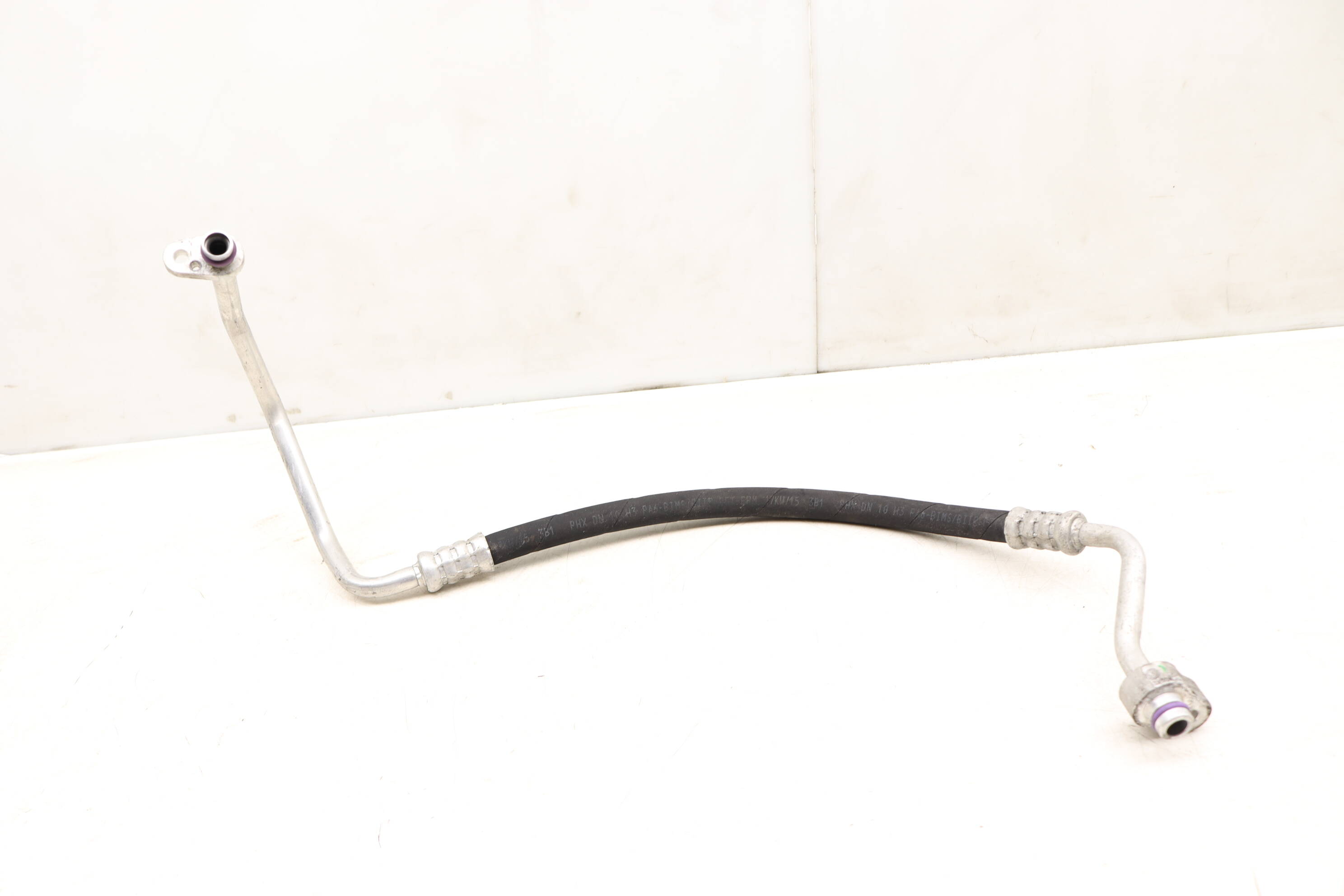 Audi Lower Ac Hose / Line / Pipe 5Q0816721C