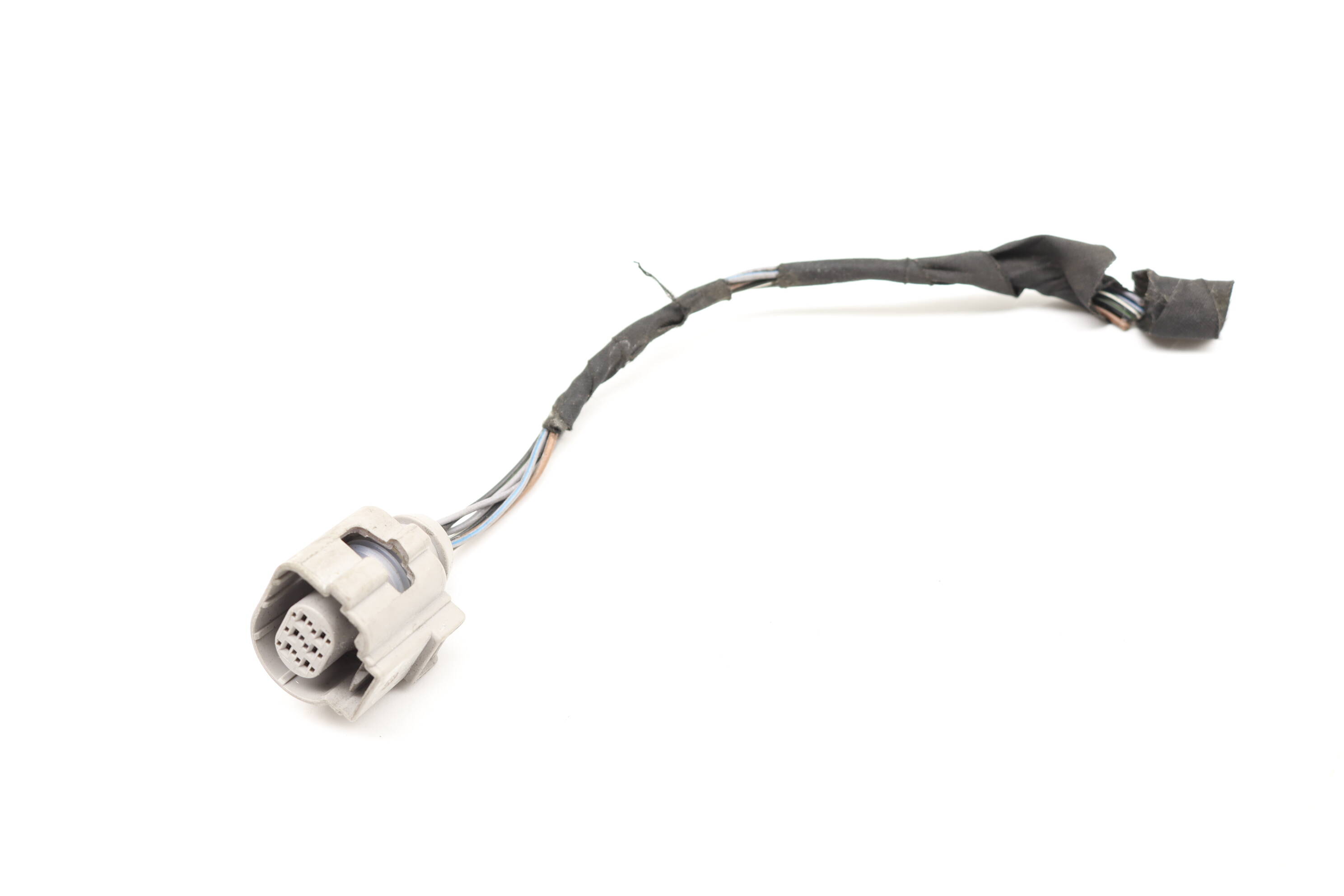 WolfAutoParts.com - OUTER LED TAIL LIGHT WIRING CONNECTOR / PIGTAIL ...